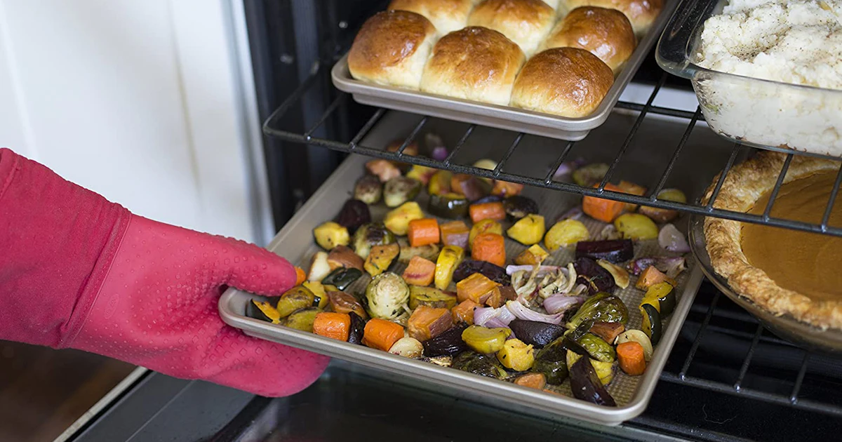 The 4 Best Rimmed Baking Sheets The 4 Best Rimmed Baking Sheets