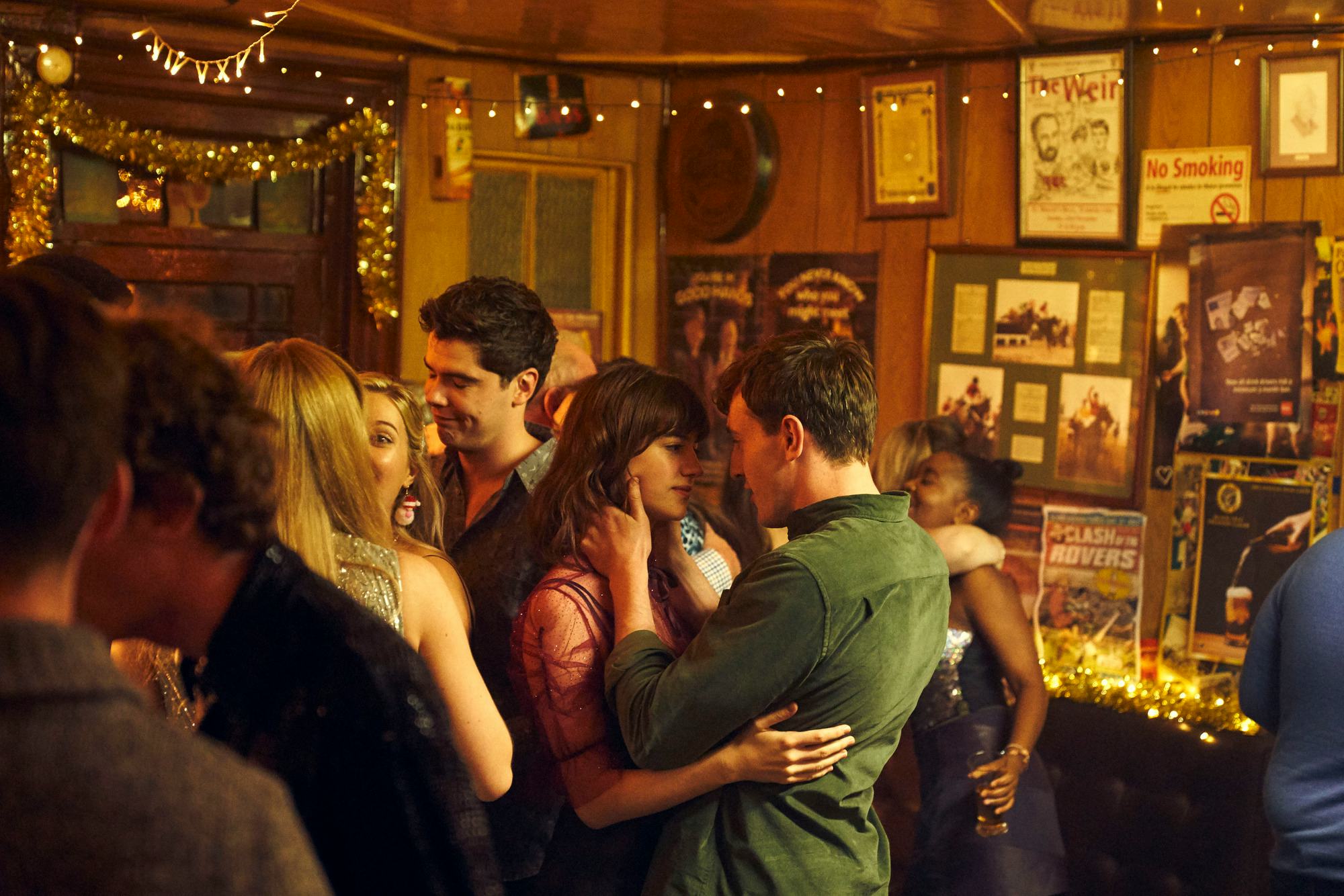 These New 'Normal People' Pictures Give Us A Glimpse Behind The Scenes