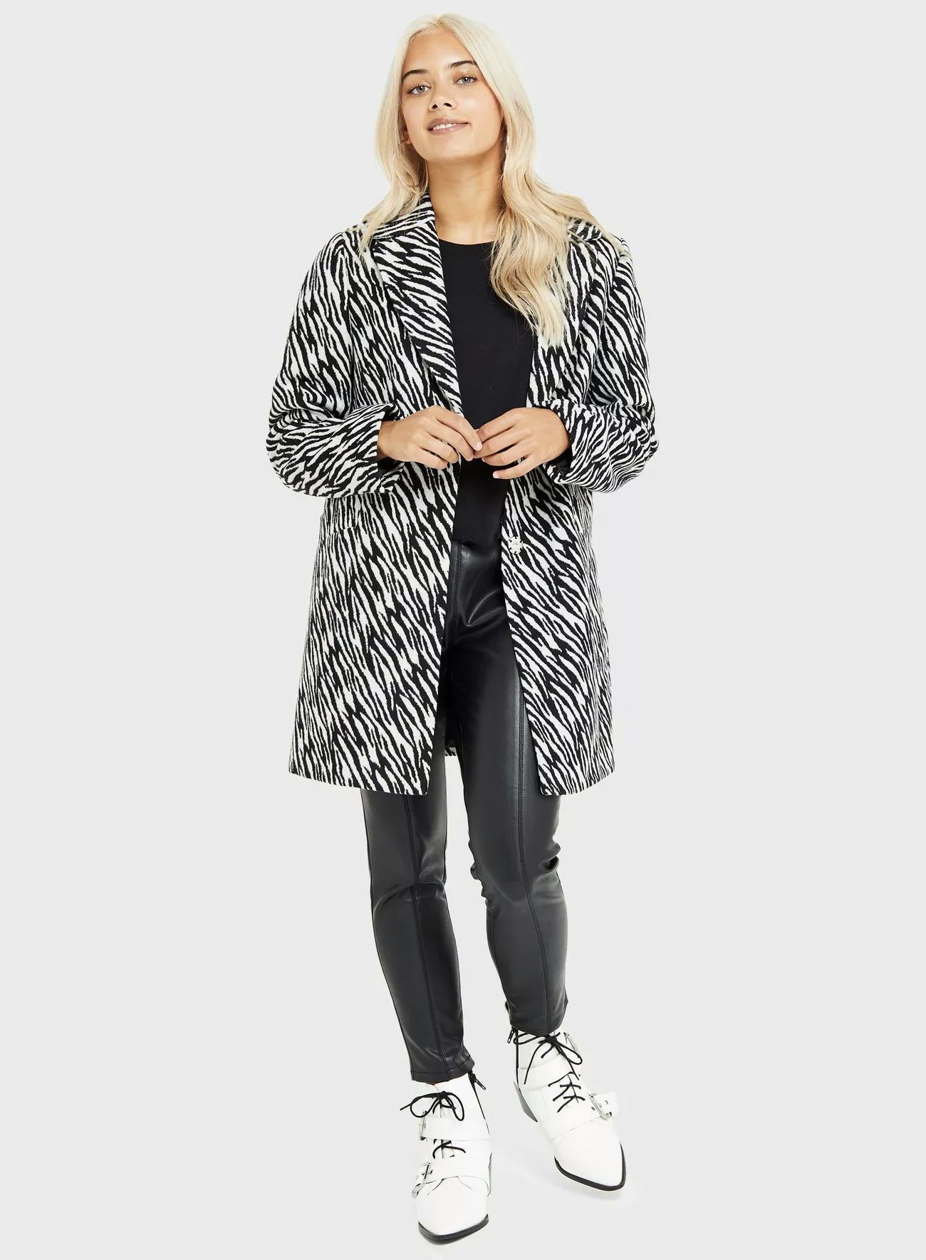 14 Chic (And Affordable) Clothing Brands That Cater To Petites