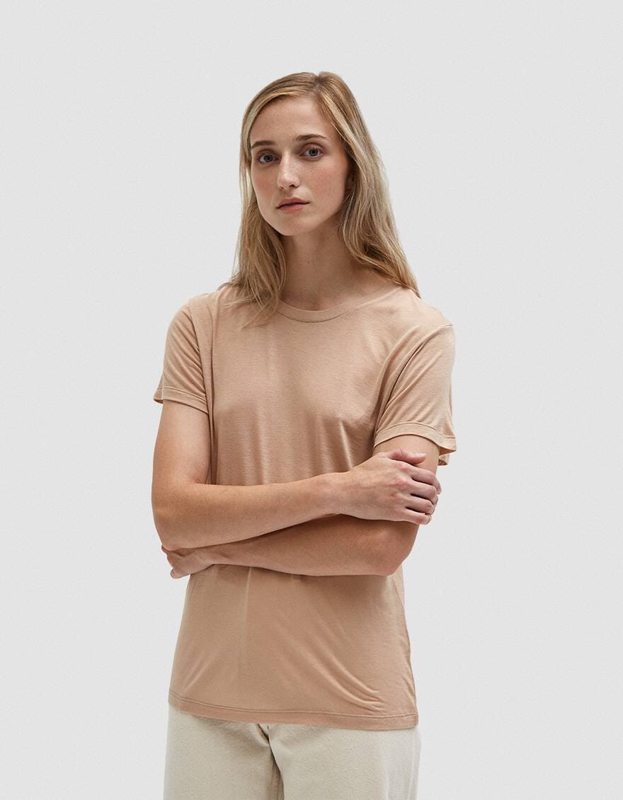 How To Style Comfy Clothes, According To 9 Fashion Stylists