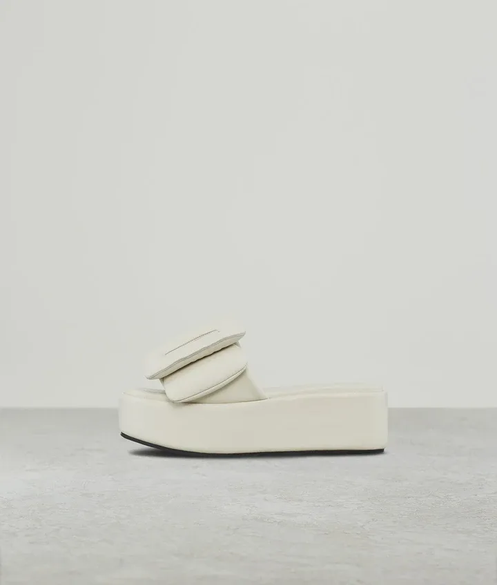 4 Platform Sandal Styles That Instantly Lift Your Spring Look