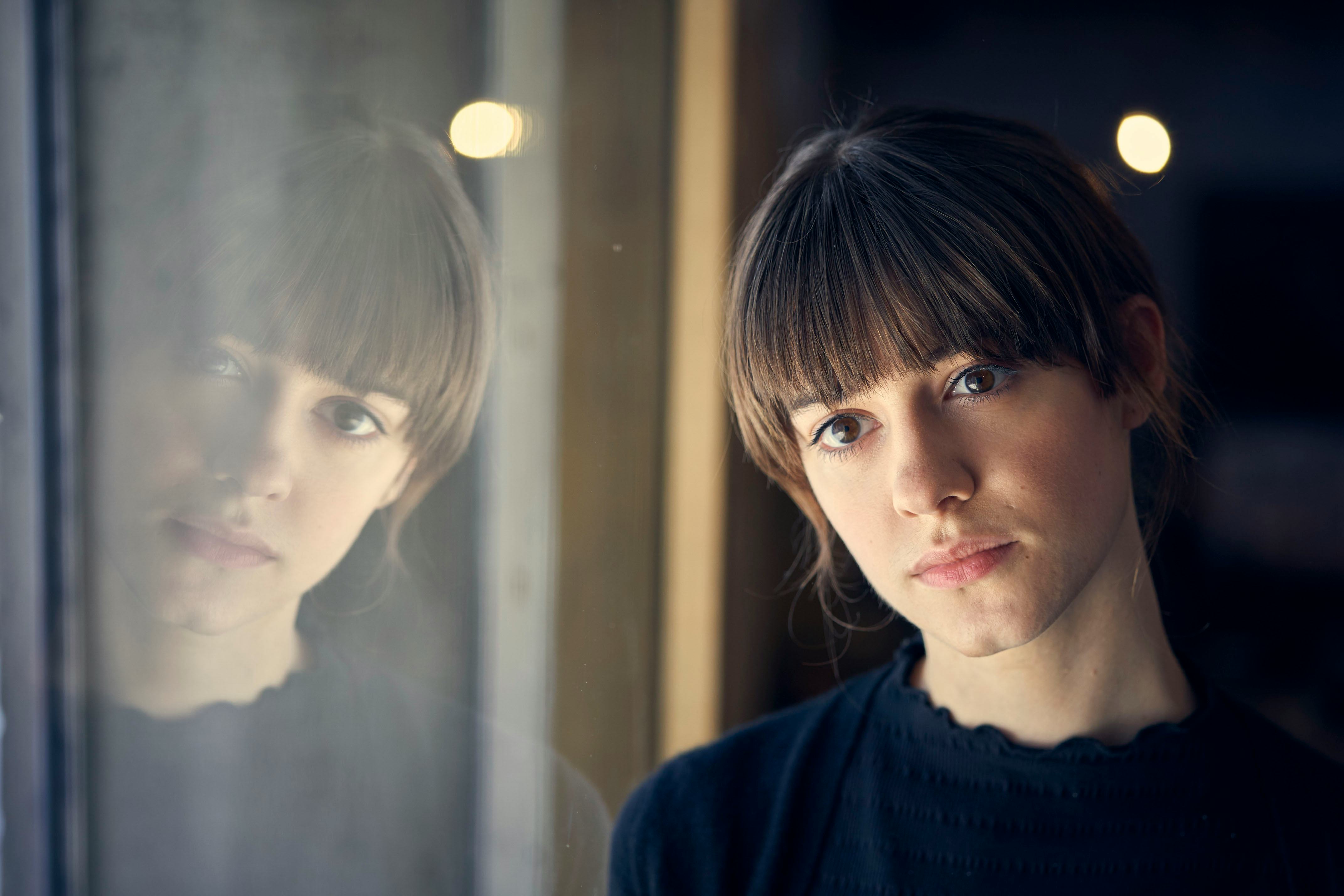 A Deep-Dive Into What Makes Marianne From 'Normal People's Fringe So ...