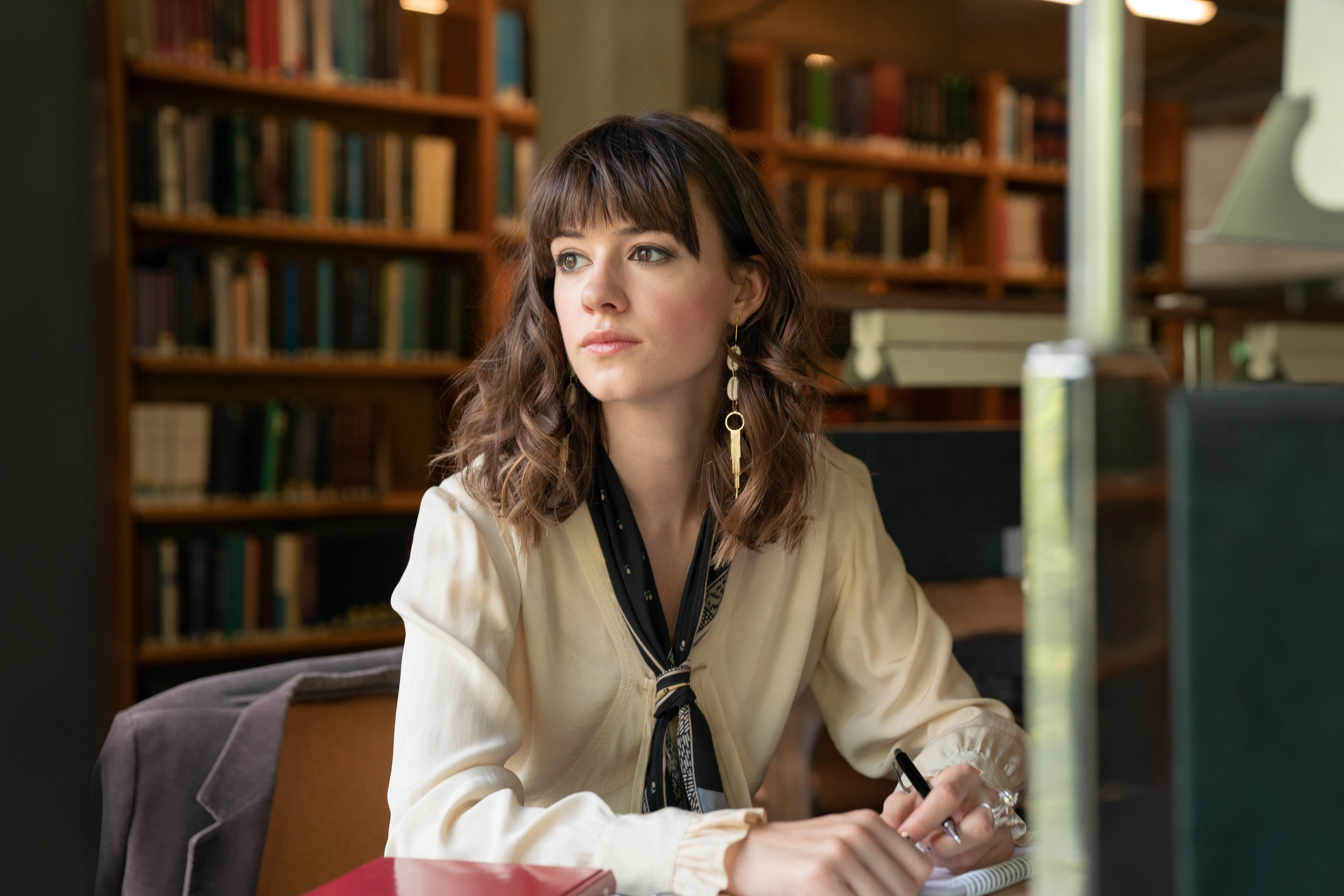 Connell's Chain On Normal People Has A Special Meaning, Says Costume ...