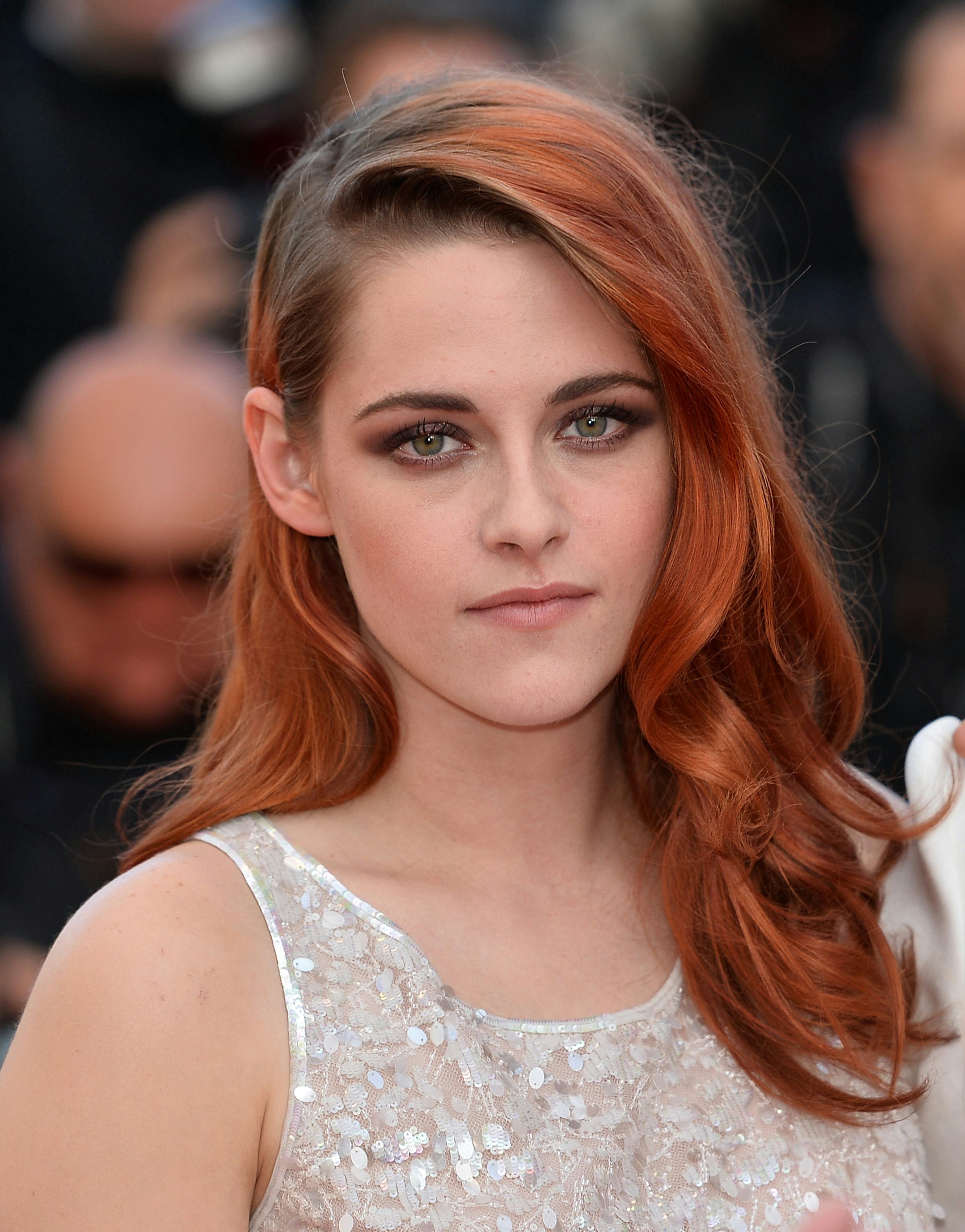 See Kristen Stewart’s Beauty Evolution From Twilight To Today