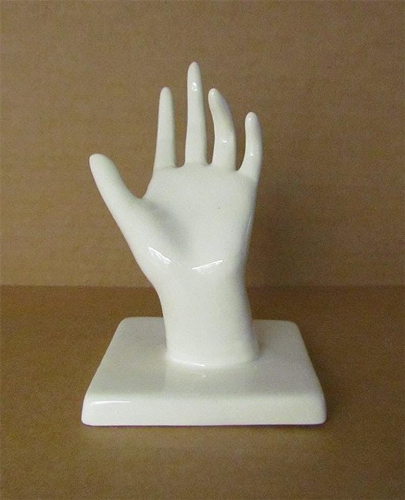 10 Jewelry Display Ideas From The Pros That You Probably Haven't ...