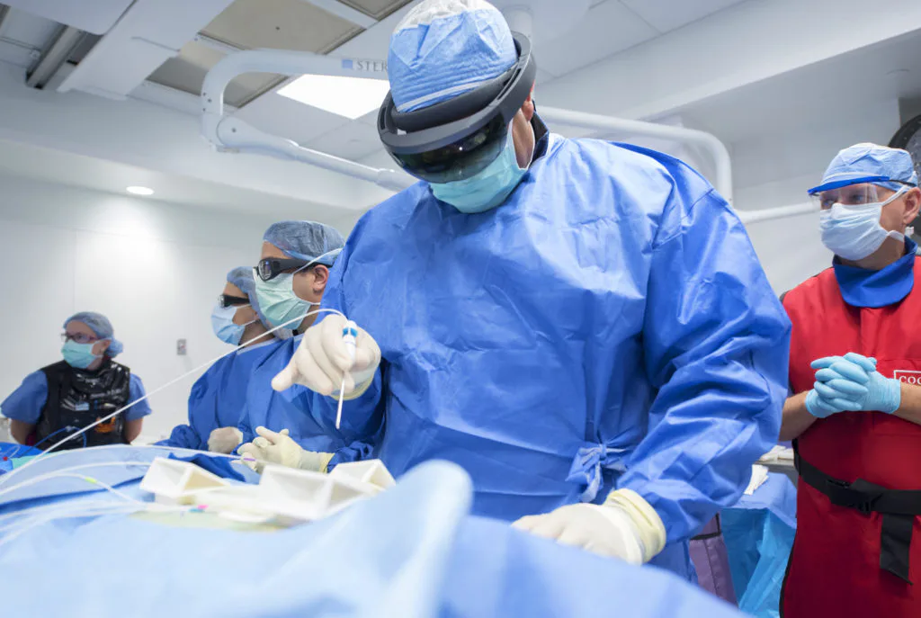 Microsoft’s HoloLens is a better surgical aid than ultrasound