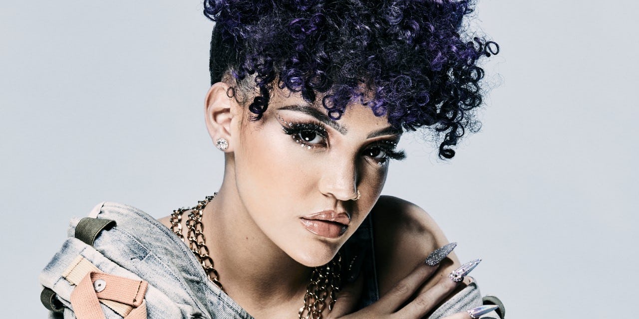 Rising R&B Singer IV Jay Premieres 'The Hard Way' Video