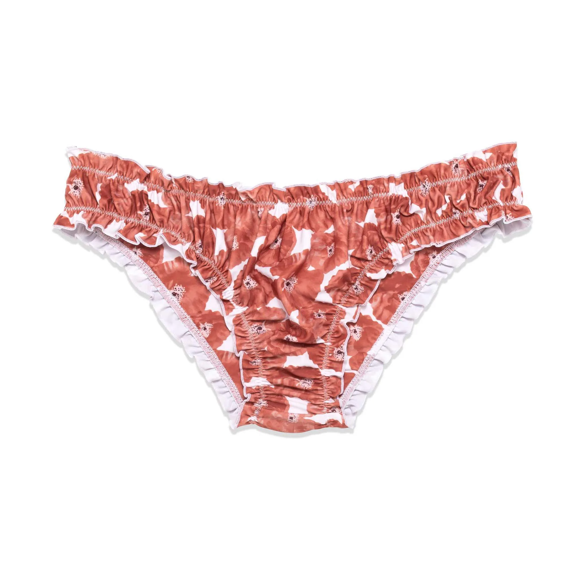 20 Ways To Style Jewelry With A Swimsuit That Instantly Elevates Your Look