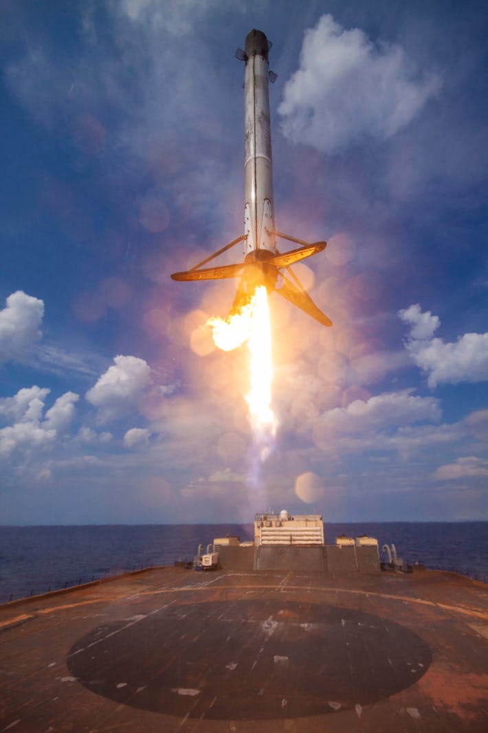 SpaceX Falcon 9: stunning images give razor-sharp view of droneship landing