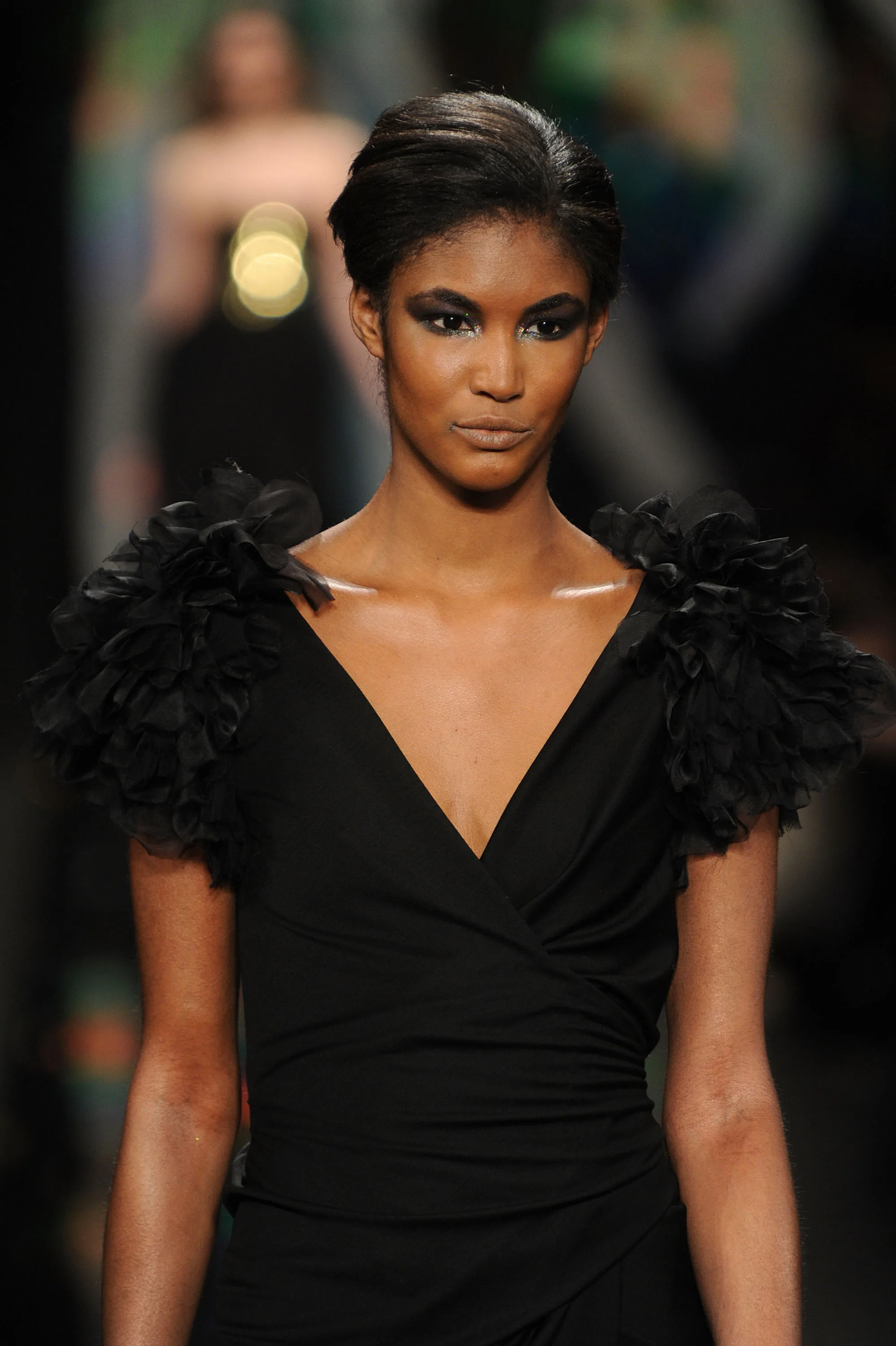 These 2010 Beauty Trends Began Backstage At Fashion Month — & Are Still ...