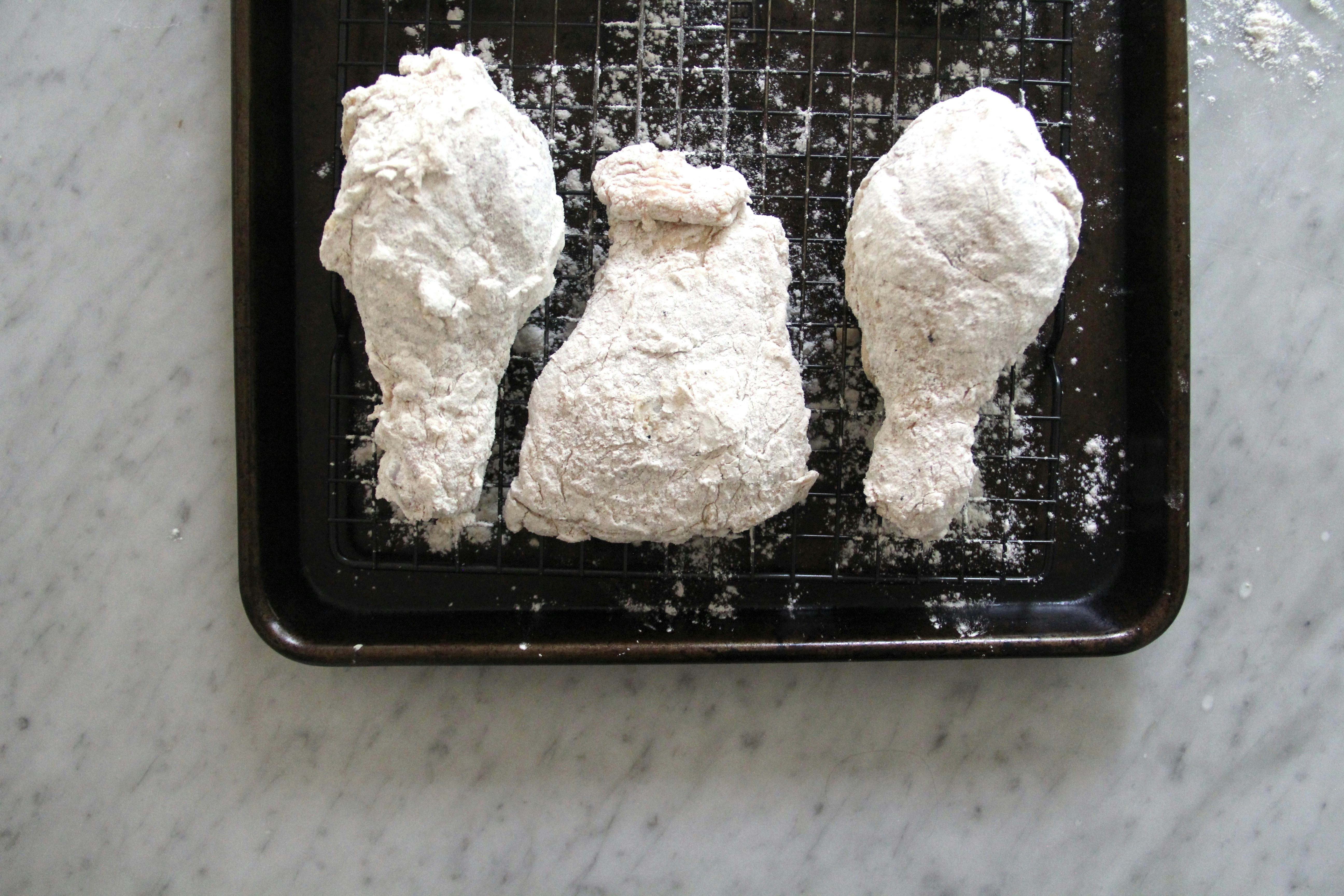 How to get the crunchiest, juiciest fried chicken using science