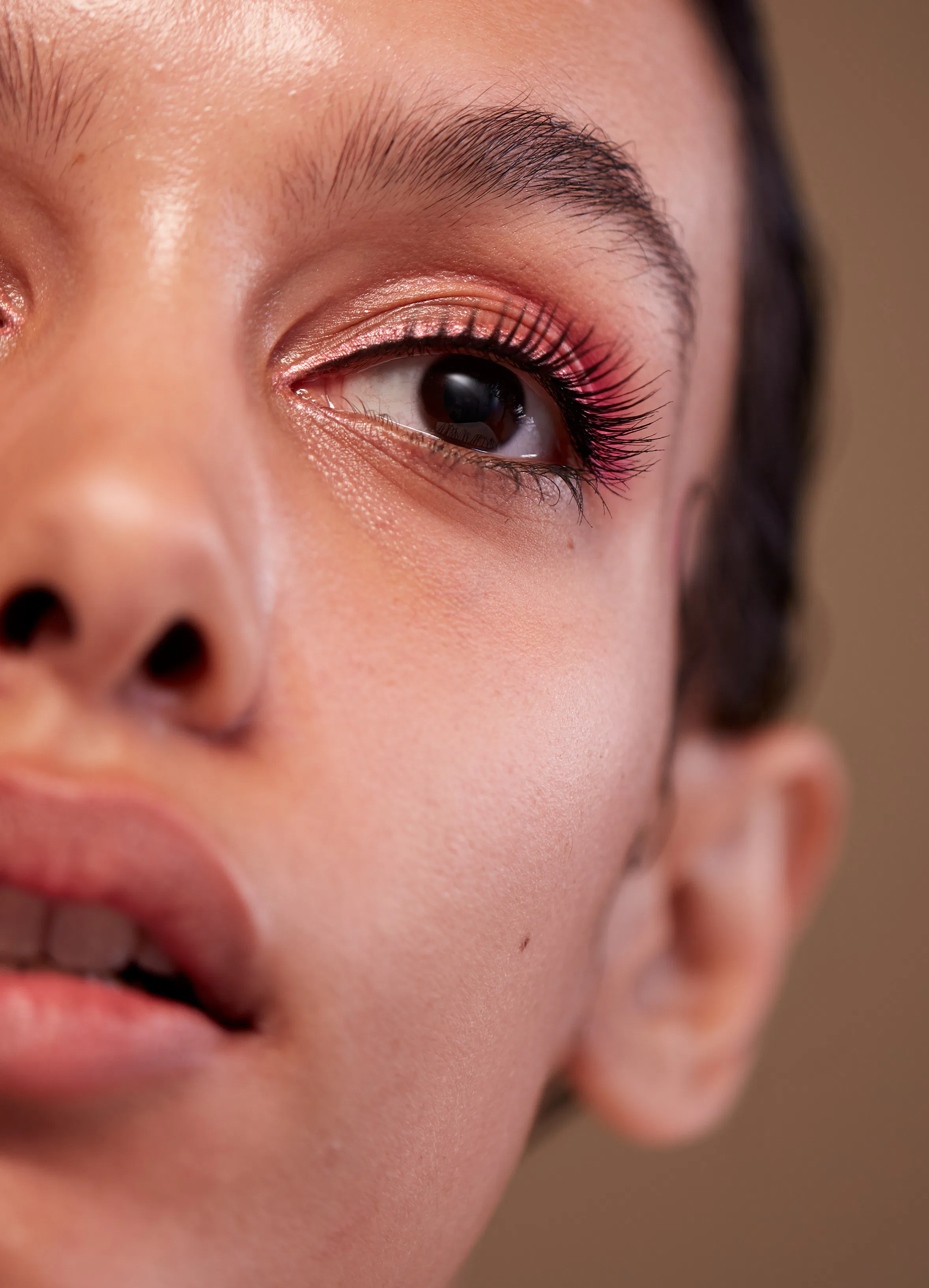 Jenna Lyons’ New Beauty Brand Loveseen Reimagines False Eyelashes