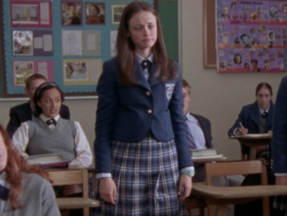 19 'Gilmore Girls' Outfits That Are Peak Early 2000s