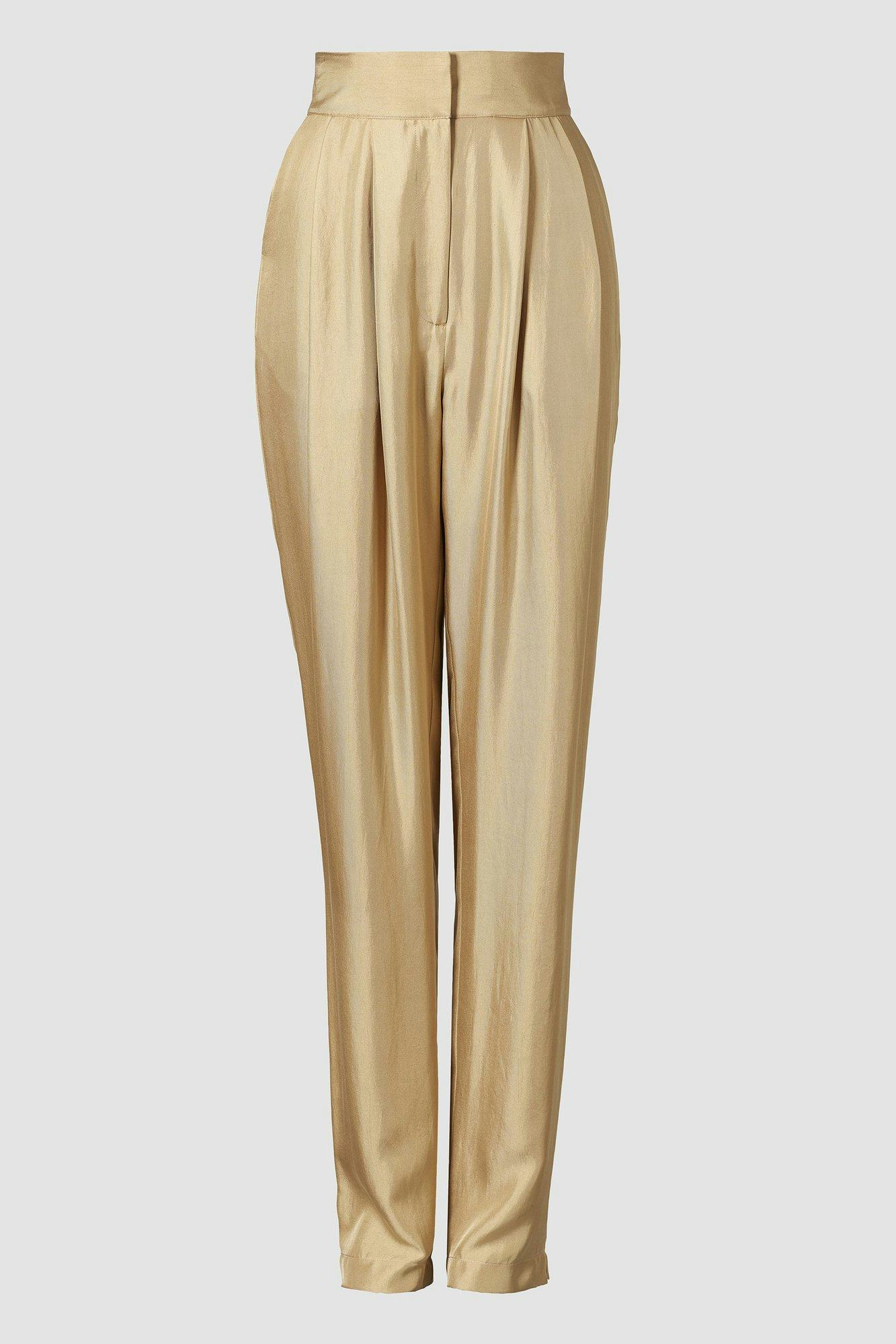 9 Half-Dressed Outfits To Try When A Full Look Feels Like Too Much