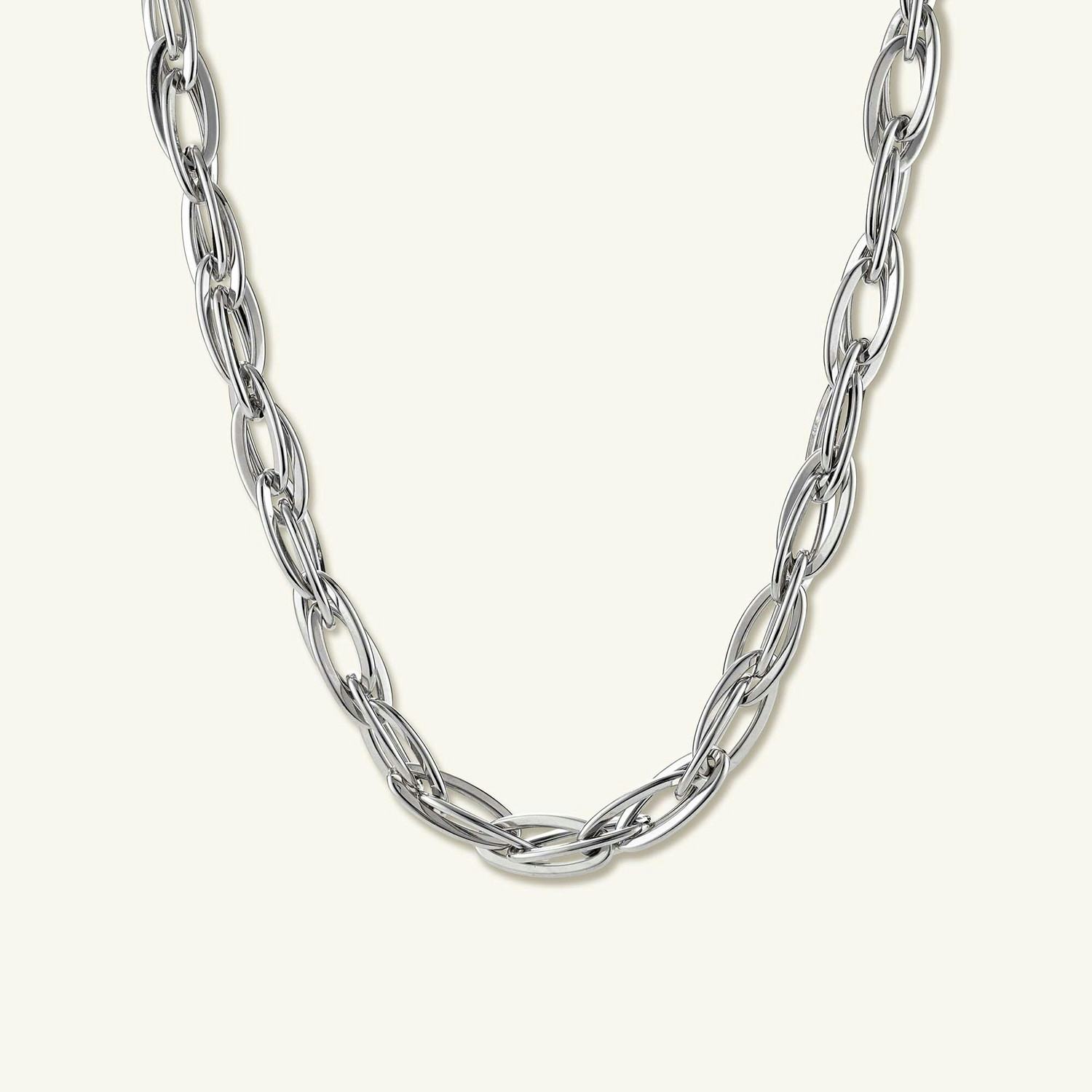 The Chunky Chain Jewelry Trend Is Everywhere, From Necklaces To Earrings