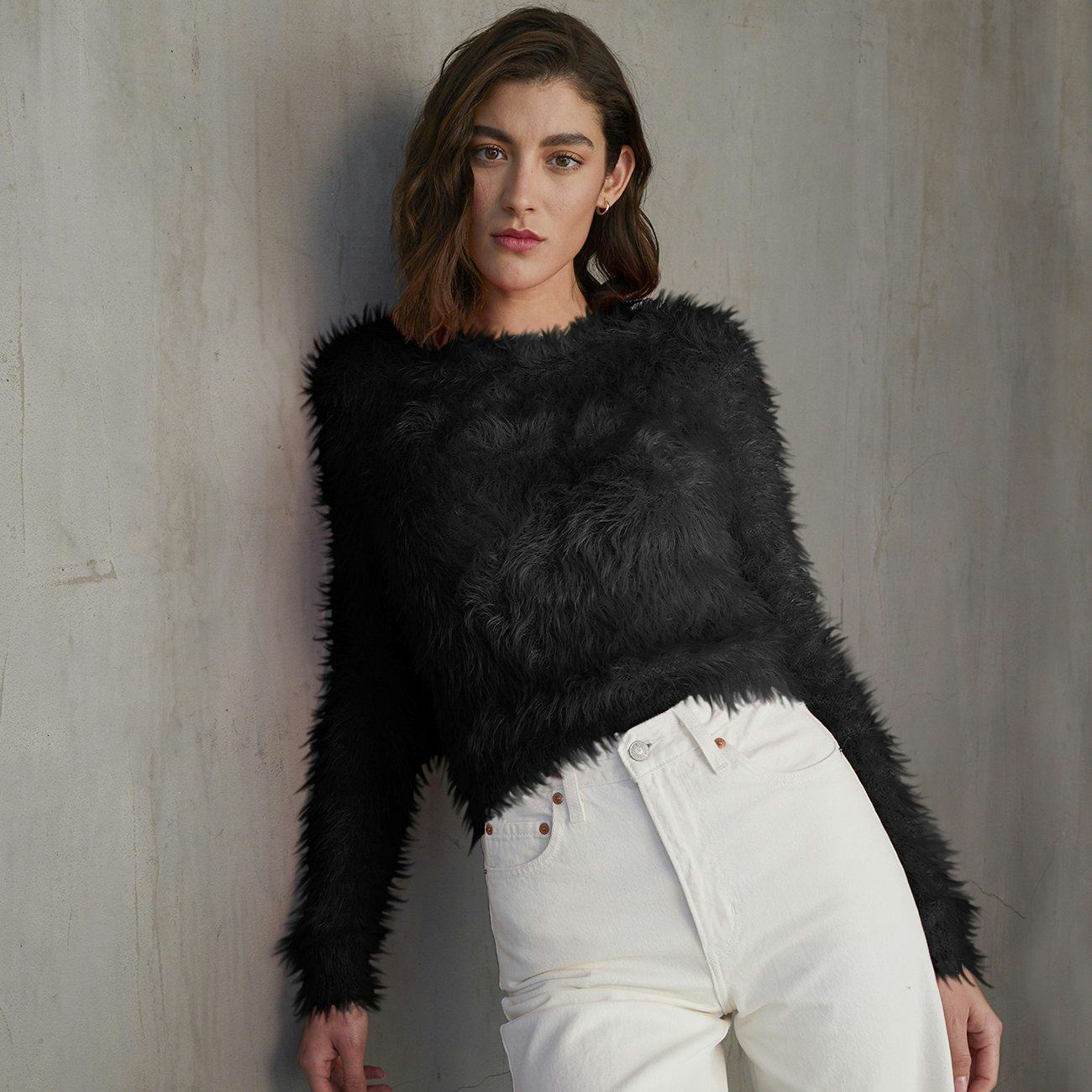 Breaking Down Miley Cyrus' Style & Wardrobe Essentials