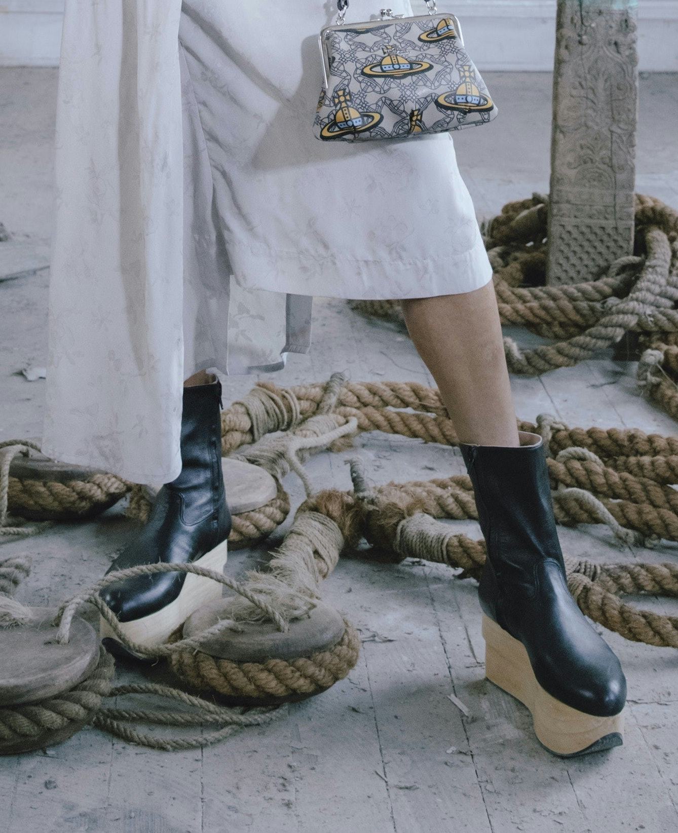 14 Shoe Trends From The Spring/Summer 2022 Runways Worthy Of A Spot In ...