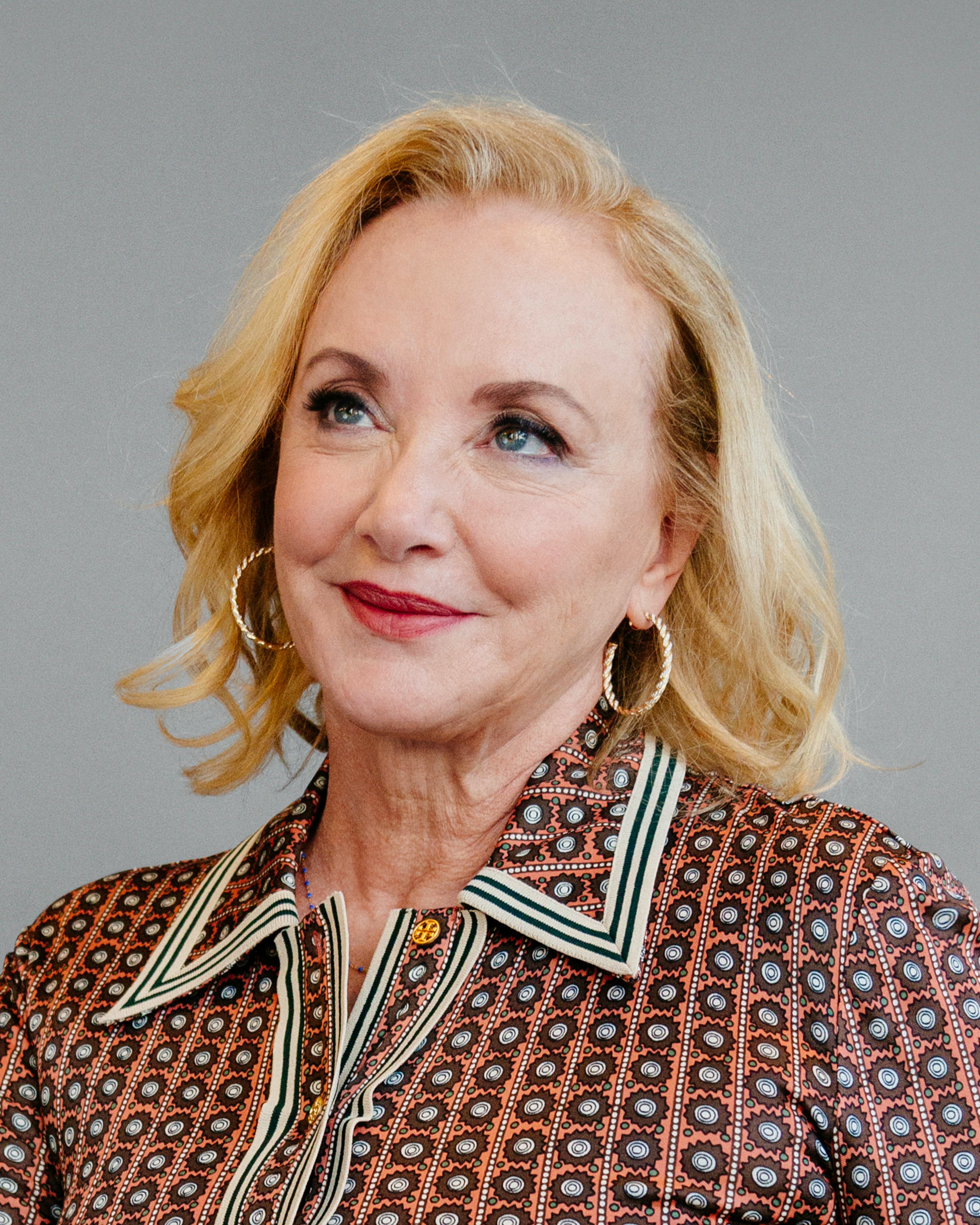 J. Smith Cameron On 'Succession' Season 3, Thirsty Tweets, & Kieran Culkin