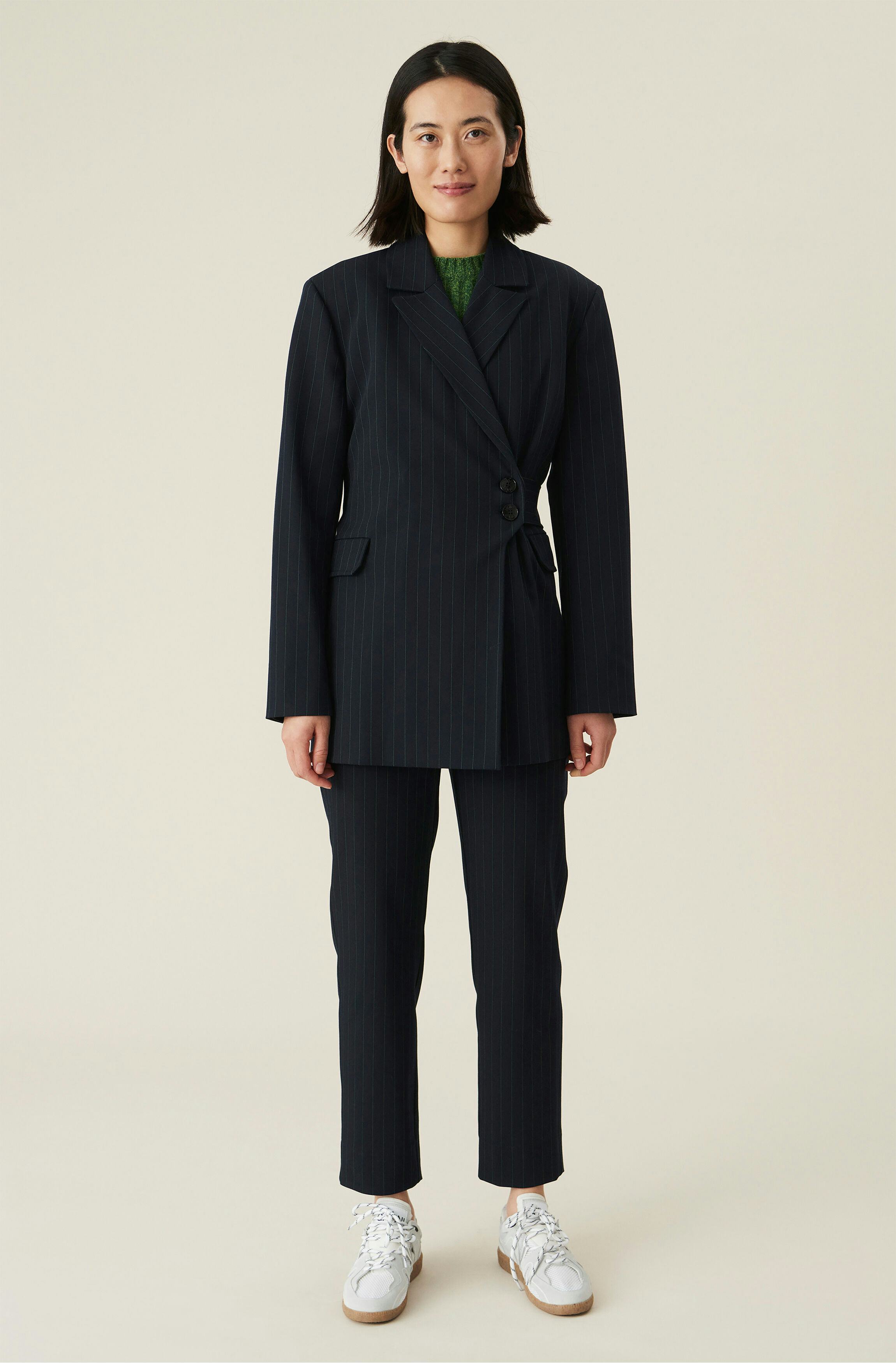 The Boxy Blazer Makes Every Fall Outfit Better — Here's Proof