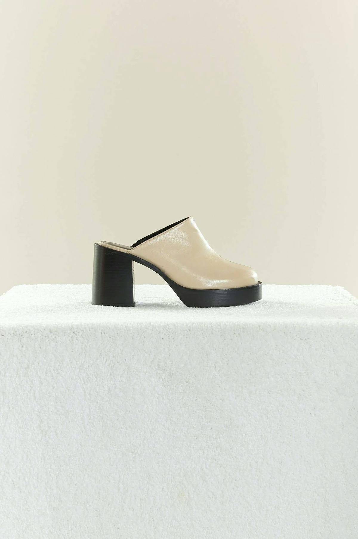 Sarah Jessica Parker Wore Clogs While Filming 'And Just Like That...'