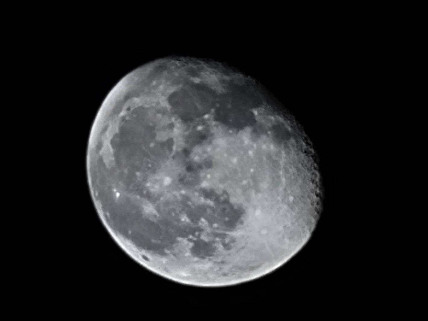 Can the Pixel 6 Pro take a good photo of the Moon?