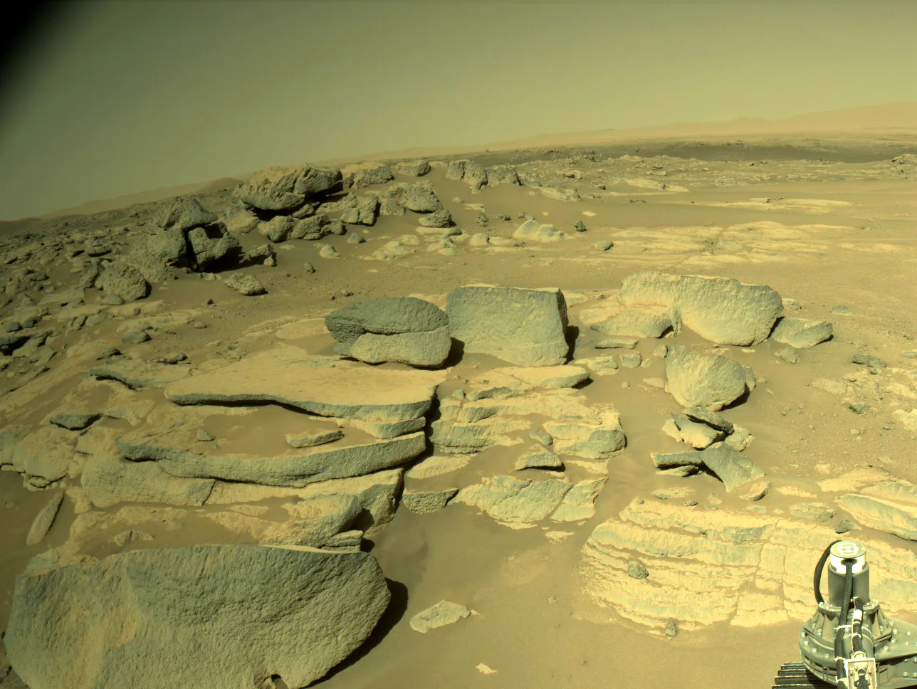 Behold! 5 real pictures of Mars that resemble artistic masterpieces