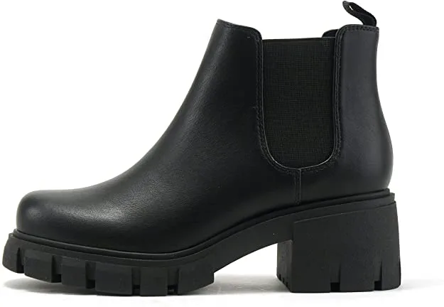 The 10 Best Chelsea Boots For Women