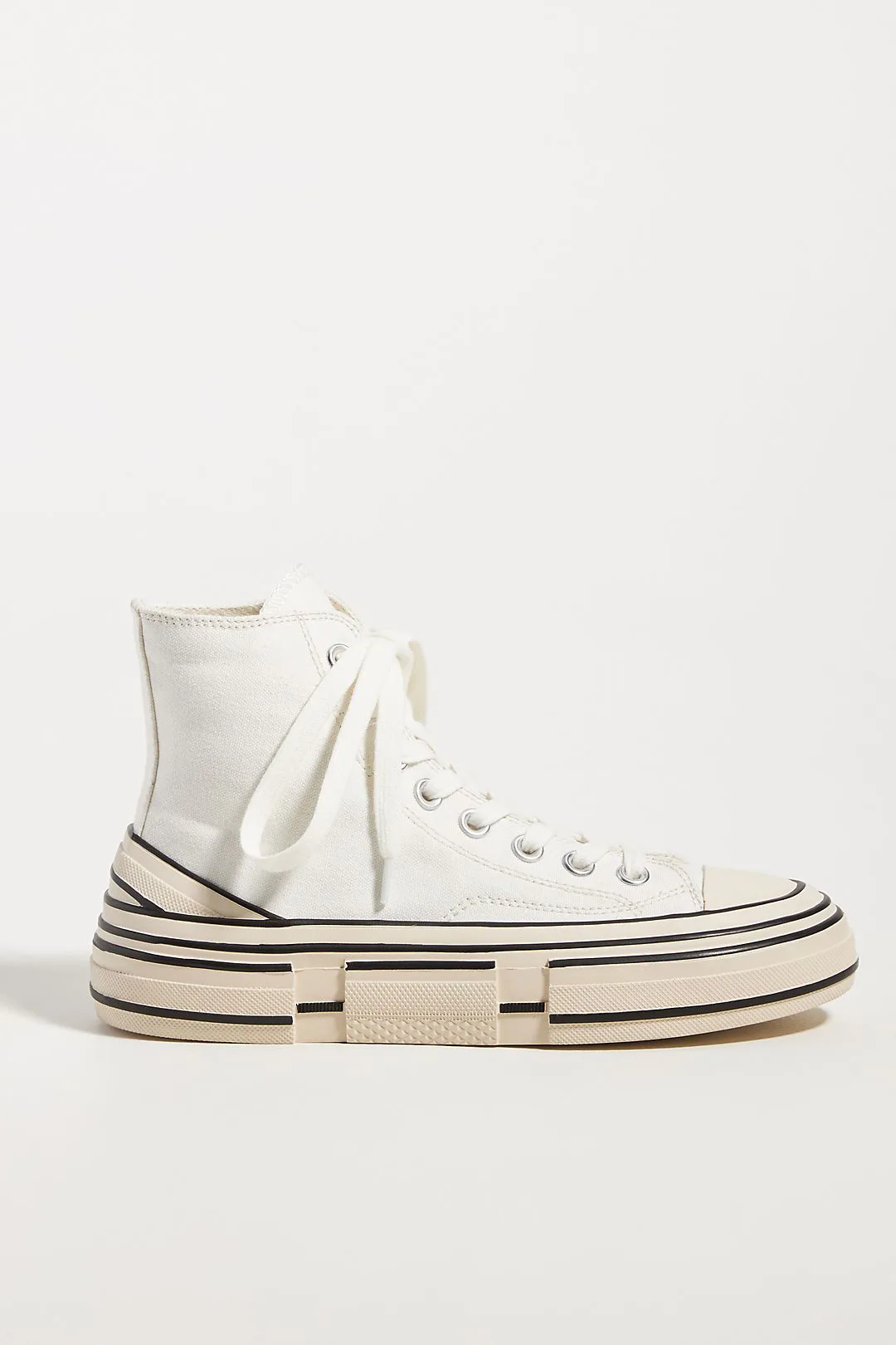 9 High-Top Sneaker Outfits For Crisp Fall Weather