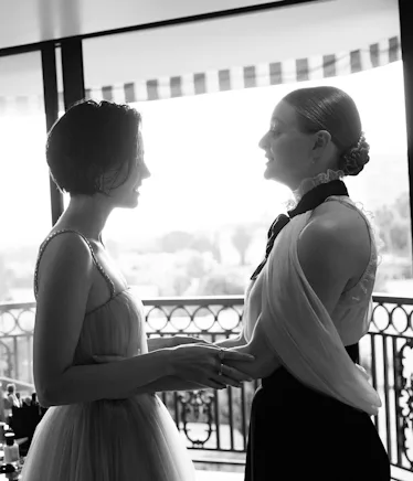 Ella Hunt Takes Us Inside ‘Dickinson’'s Final Premiere