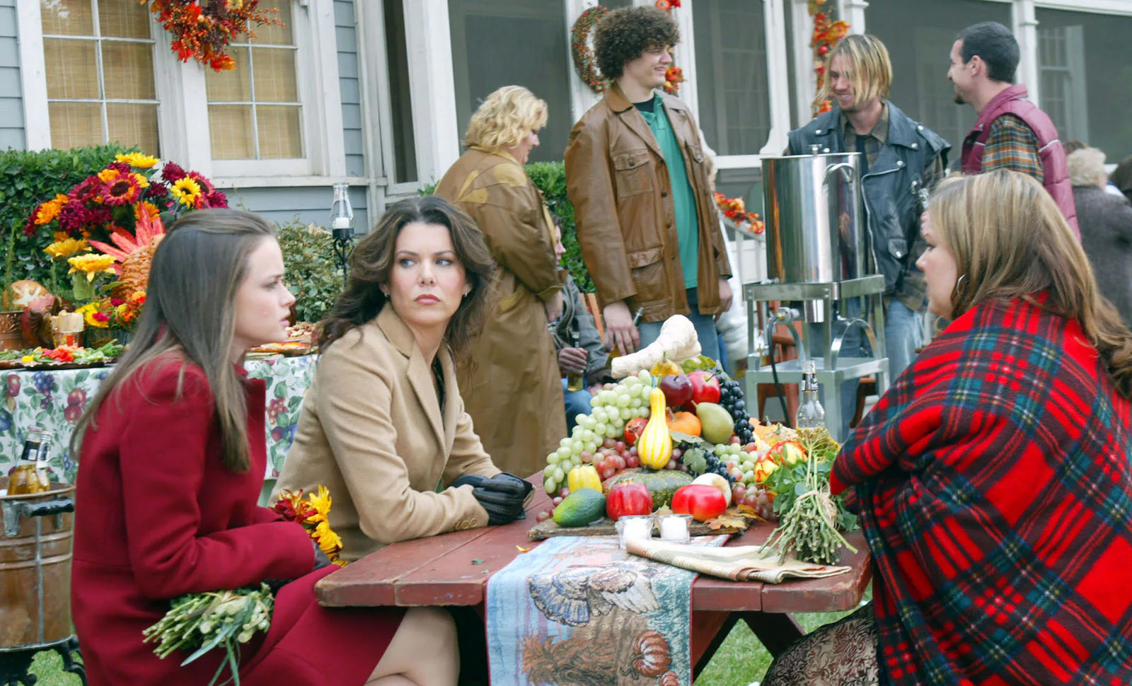 11 Netflix Thanksgiving TV Episodes To Watch