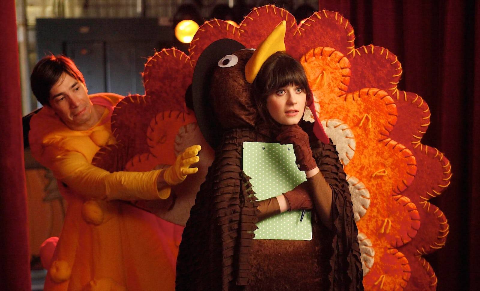 11 Netflix Thanksgiving TV Episodes To Watch