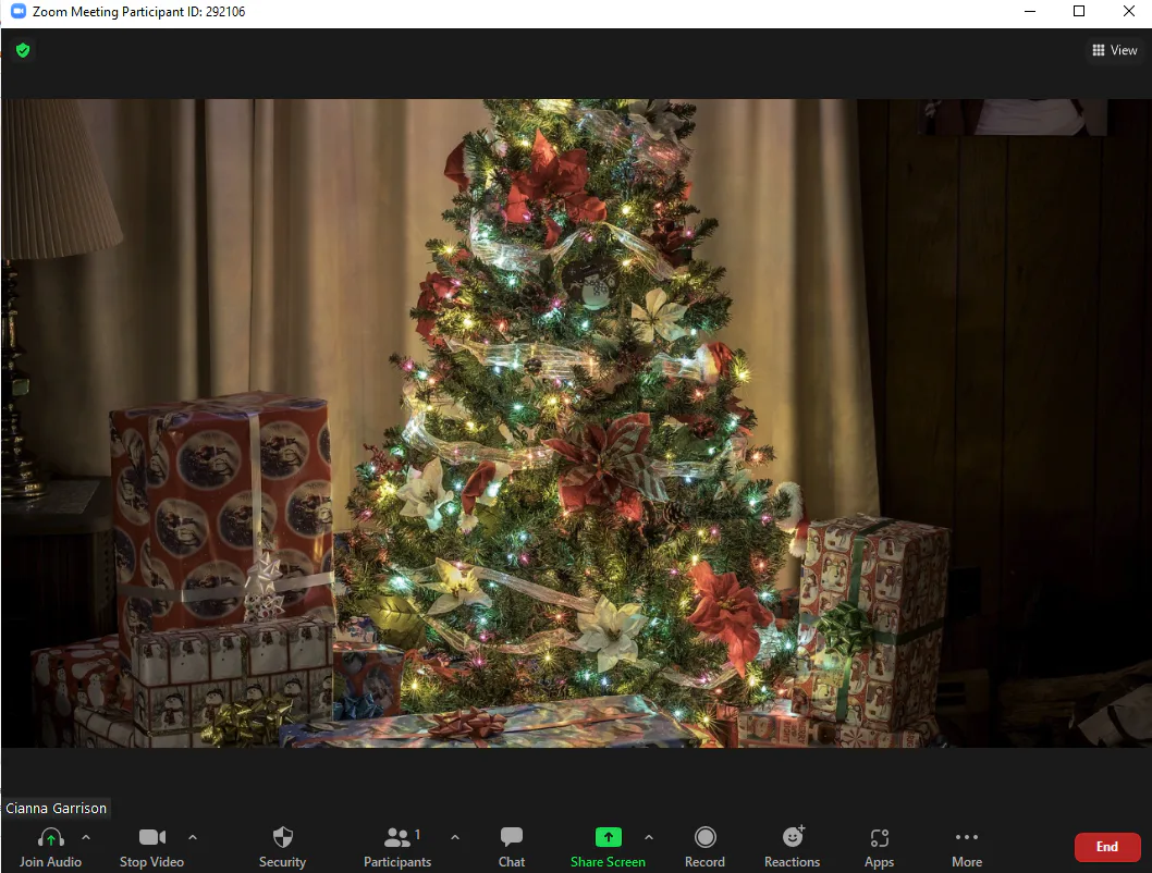 Christmas Tree Zoom Backgrounds That Are Colorful & Festive