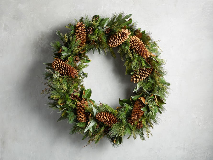 This Royal Family-Approved Christmas Wreath Is Actually One You Can DIY ...