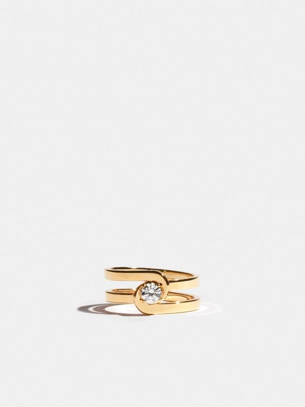 The French Engagement Ring Trend That Feels So Elevated