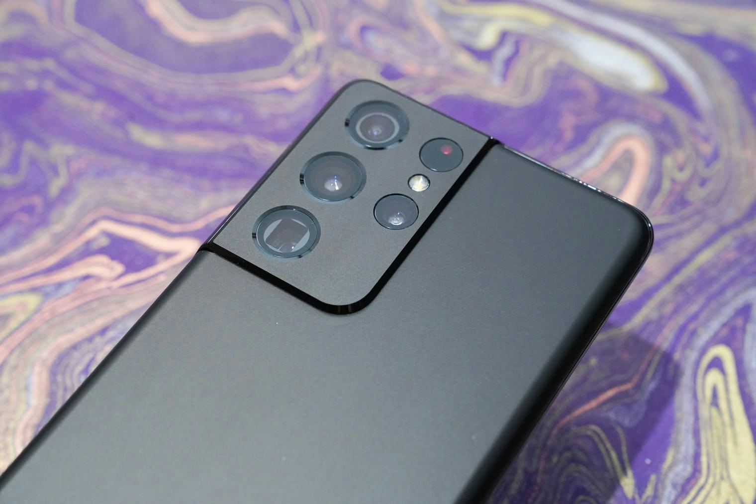 The Galaxy S21 Ultra just came out and it's already discounted by $200