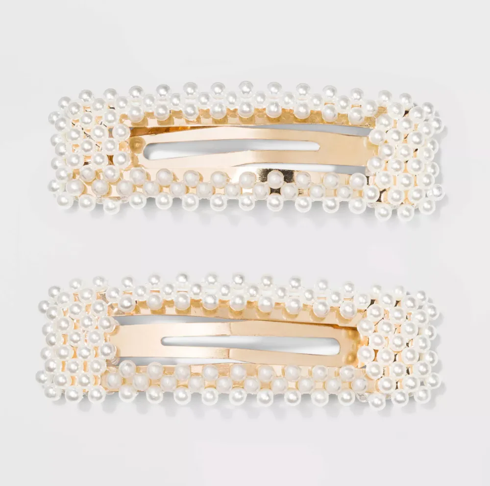 The ‘90s-Inspired Double Barrette Trend Is So Cheap & Easy To Copy