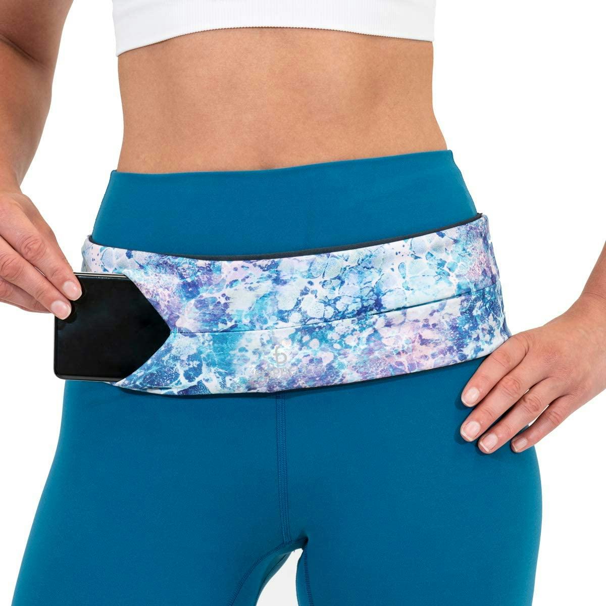 The 10 Best Ways To Carry A Phone While Running