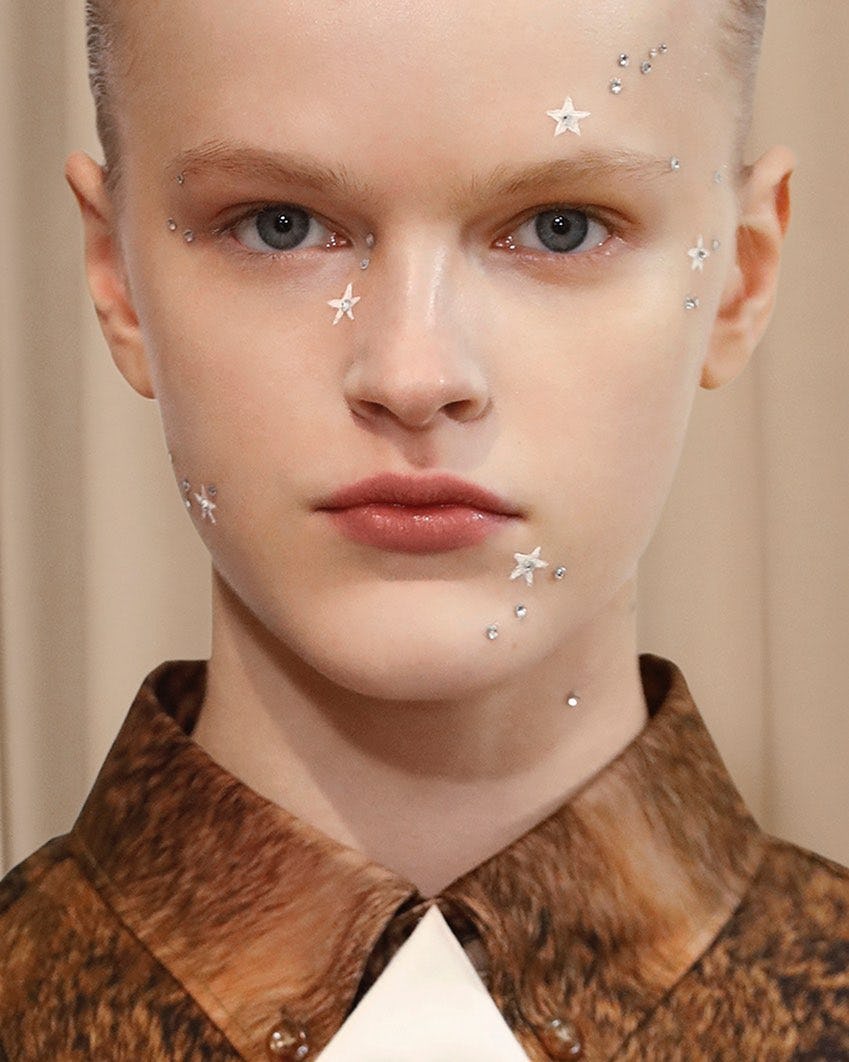 London Fashion Week's Fall/Winter 2021 Makeup Trends Will Make You Want ...