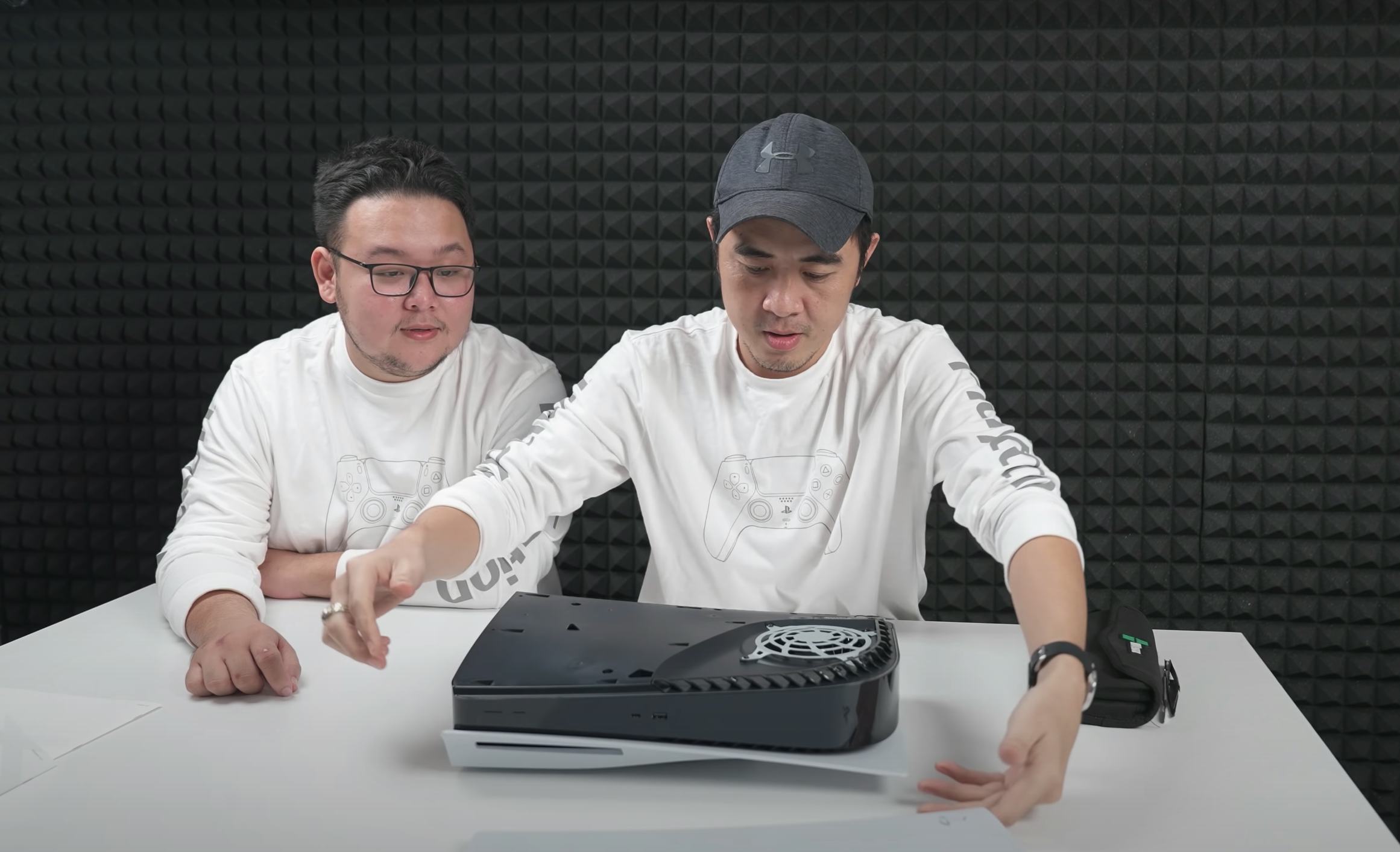 This modder built a fully custom liquid-cooled PS5