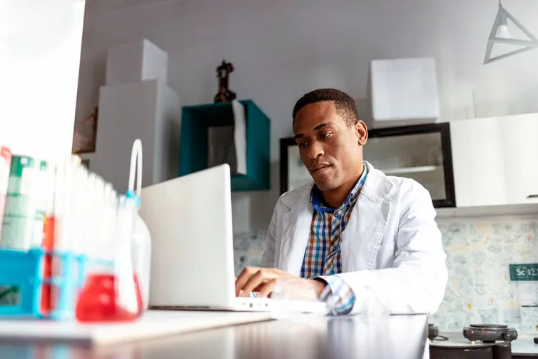 Fake science news: 6 tips to debunk misinformation online