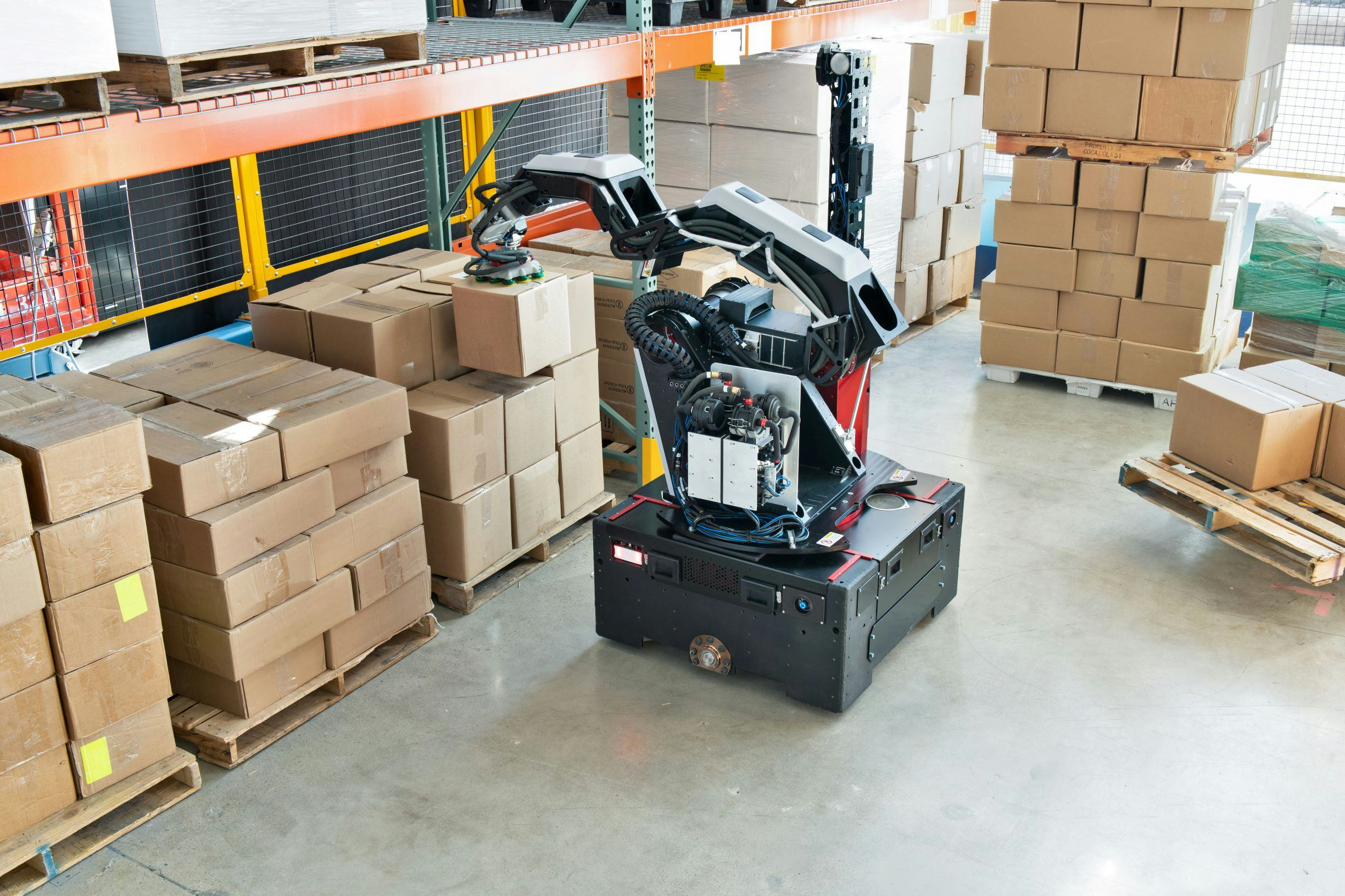 Boston Dynamics' Stretch bot can lift heavy boxes with its suckers