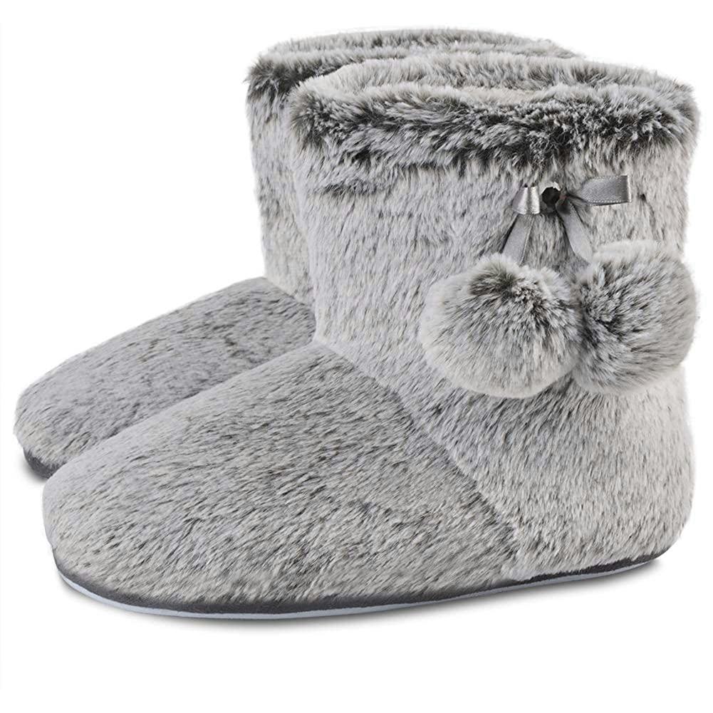 The 11 Best Fluffy Slippers