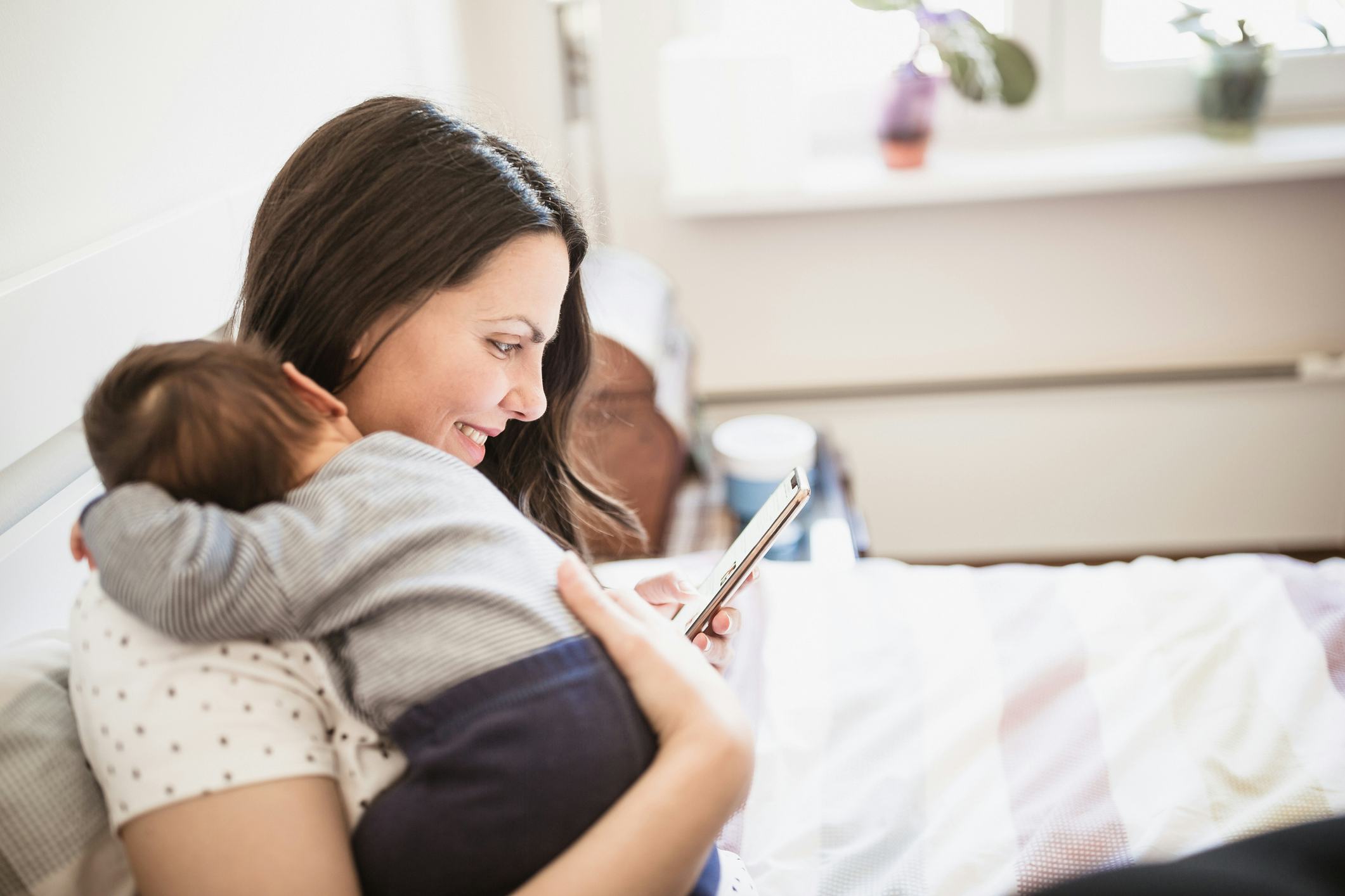 Why Mothers Should Not Apologize For Sharing Baby Pictures On Social Media