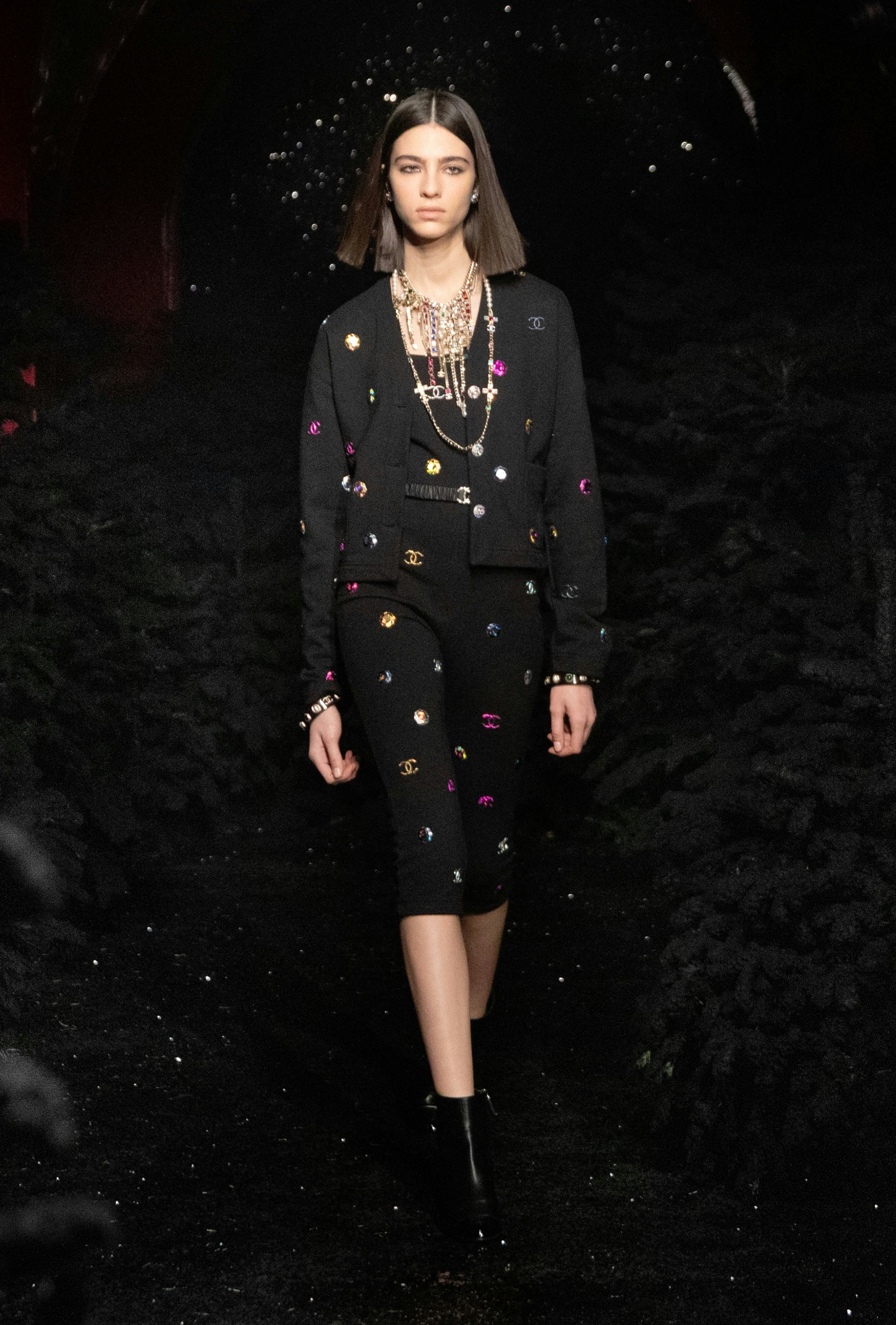 Chanel's Fall/Winter 2021 Runway Collection Will Make You Miss Going ...