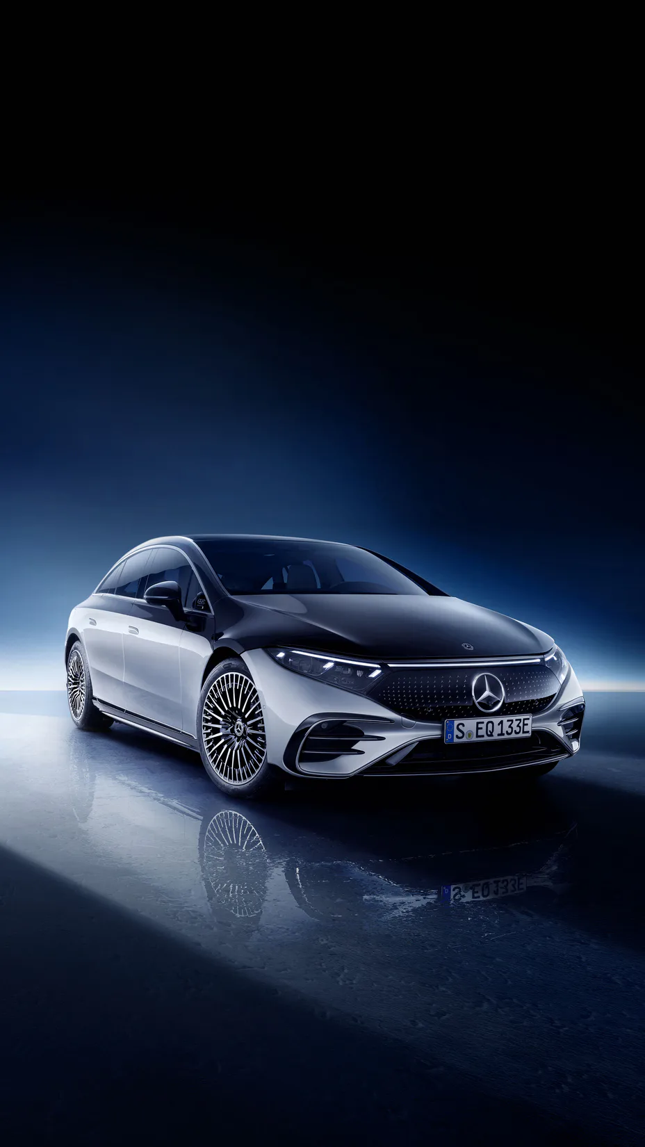 Here's the first look at Mercedes-Benz's electric EQS sedan