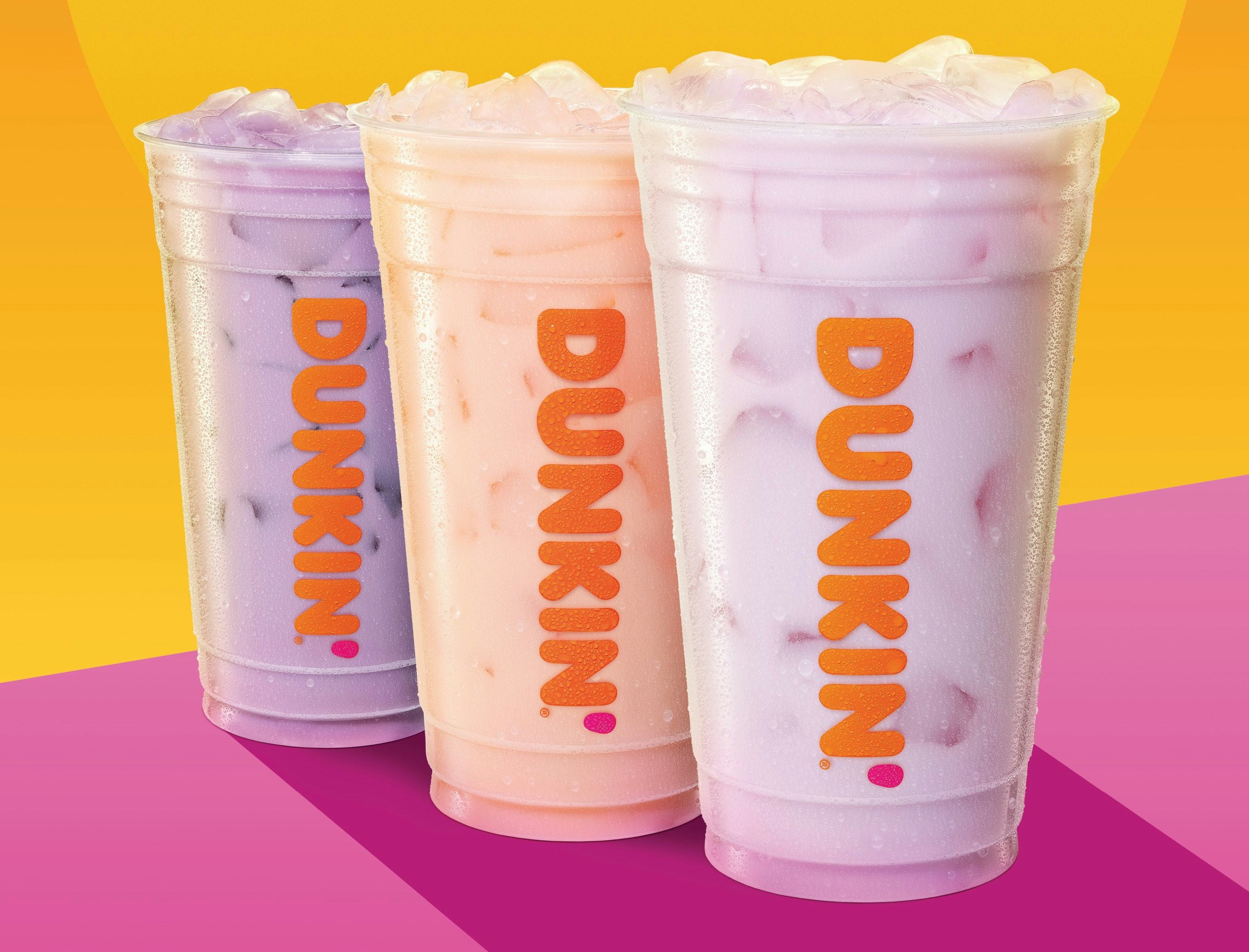 What's In Dunkin's Coconut Refresher? This Coconut Milk Sip Sounds So ...