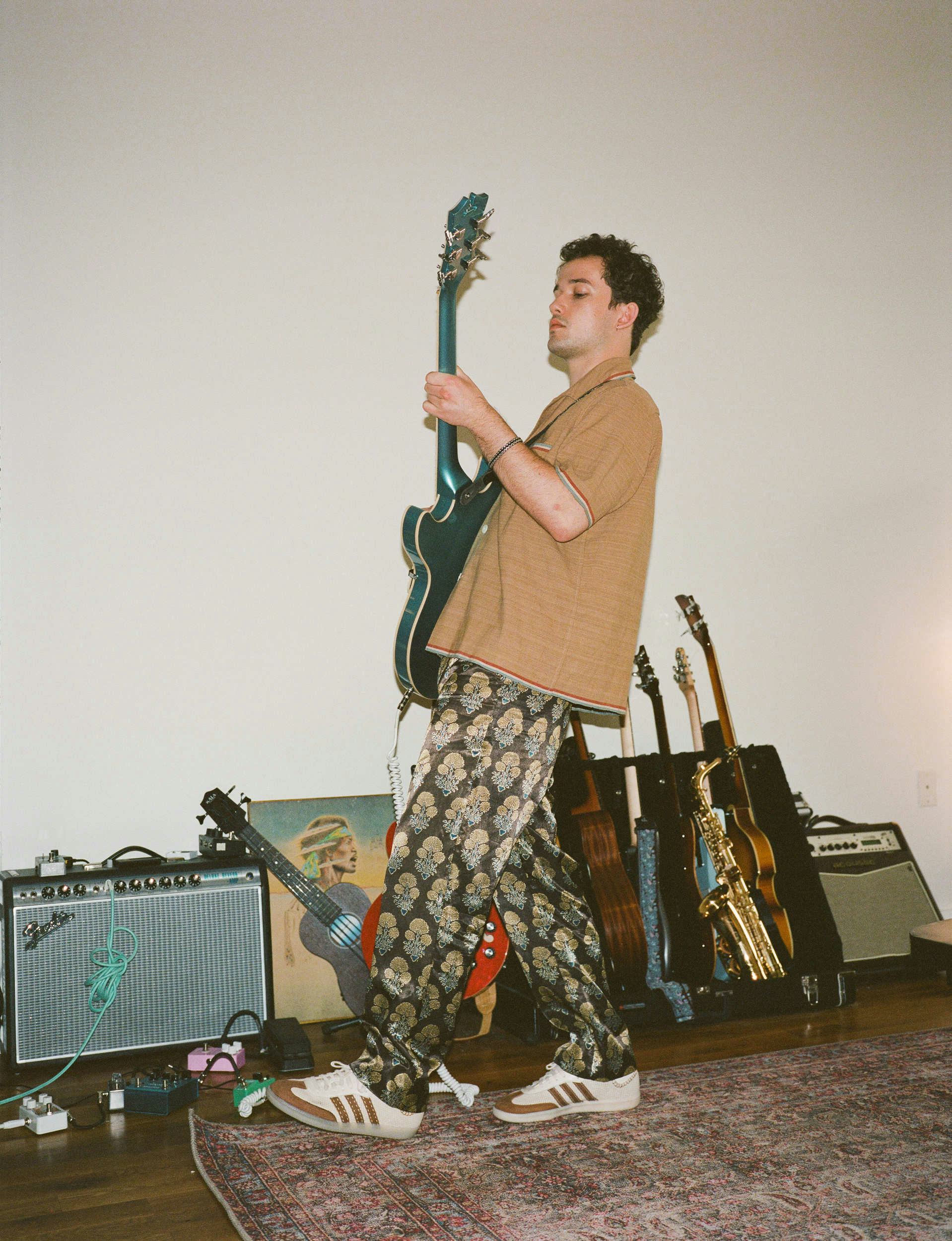 Eli Brown, Star of ‘Gossip Girl’, Takes a Laid-Back Approach to Life