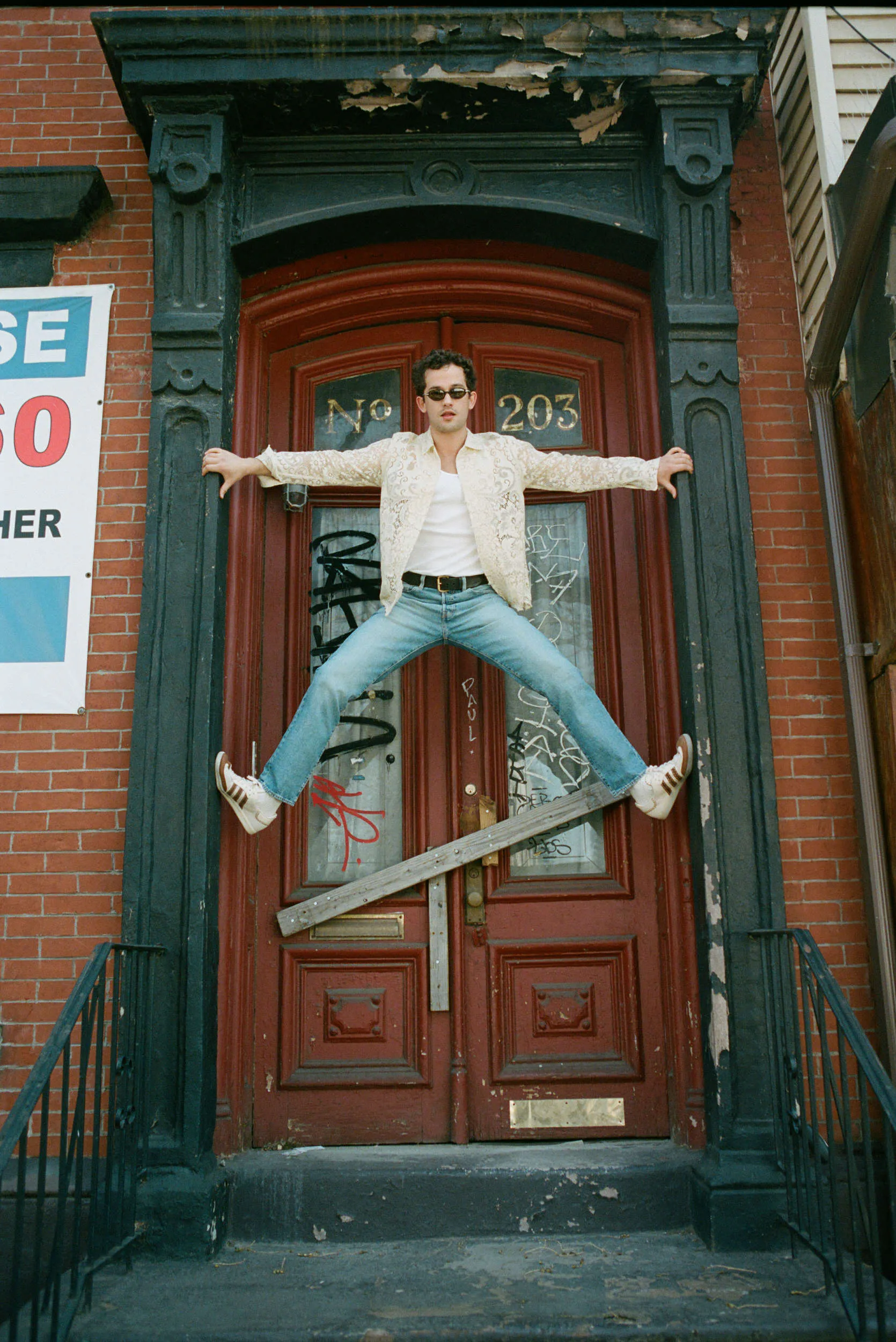 Eli Brown, Star of ‘Gossip Girl’, Takes a Laid-Back Approach to Life