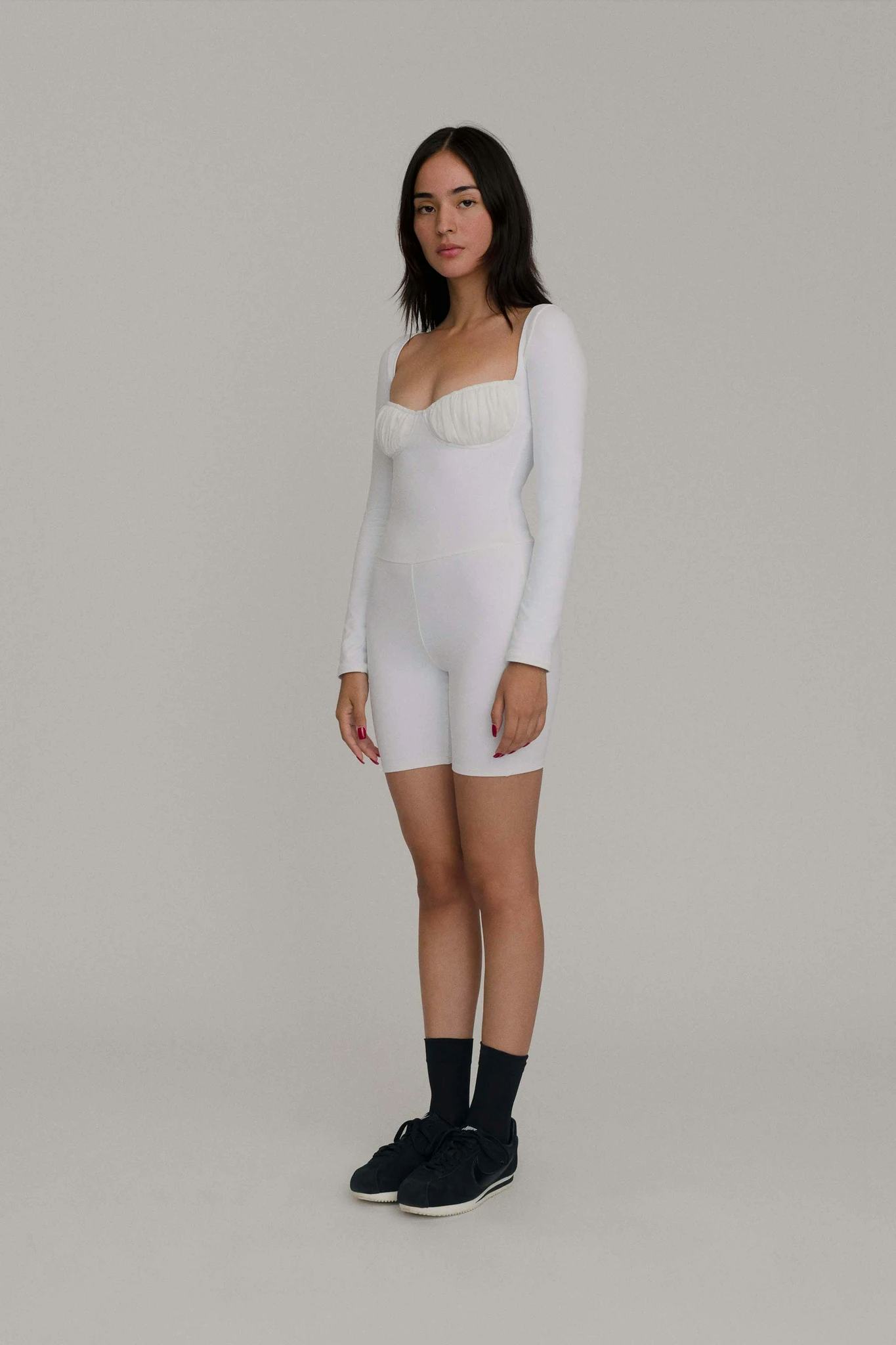 31 Colorful Warm Weather Outfits To Wear This May