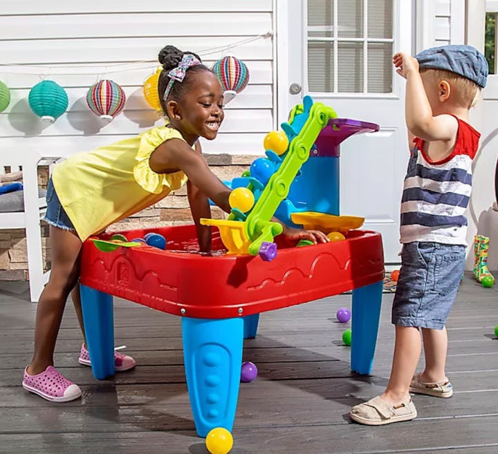 The Best Water Tables For Toddlers & Kids of All Ages